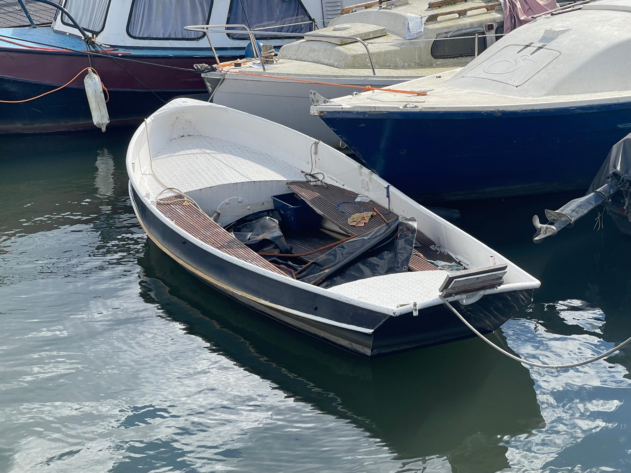 Schippersvlet 320 | 1900 | 3m | Boatshop24