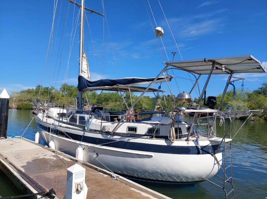 1987 Dufour Corbin 39 Center Cockpit MK2 Midtcockpit til salgs- YachtWorld