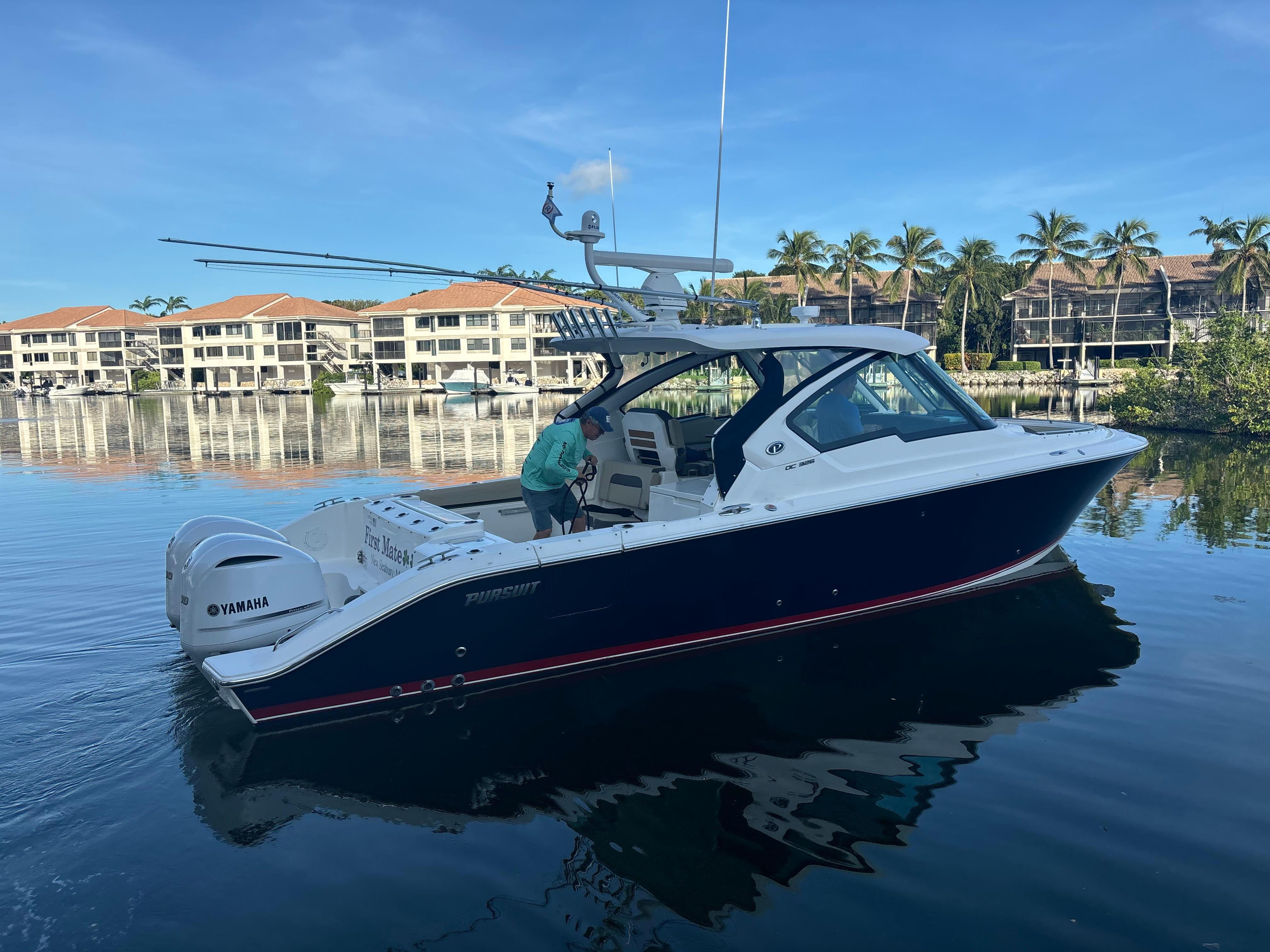 2020 Pursuit 3250 Express Dual Console for sale - YachtWorld