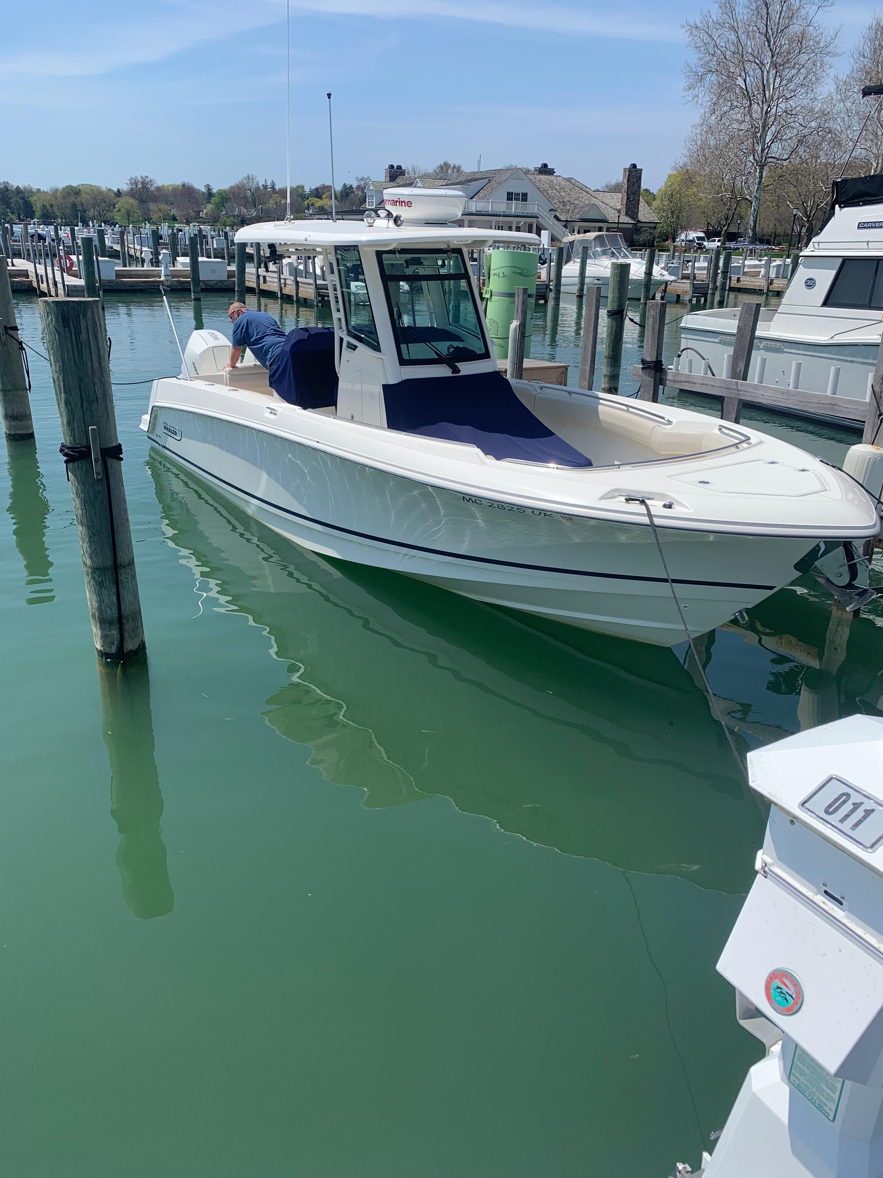 2021 Boston Whaler 280 Outrage Barcos de consola central en venta - YachtWorld