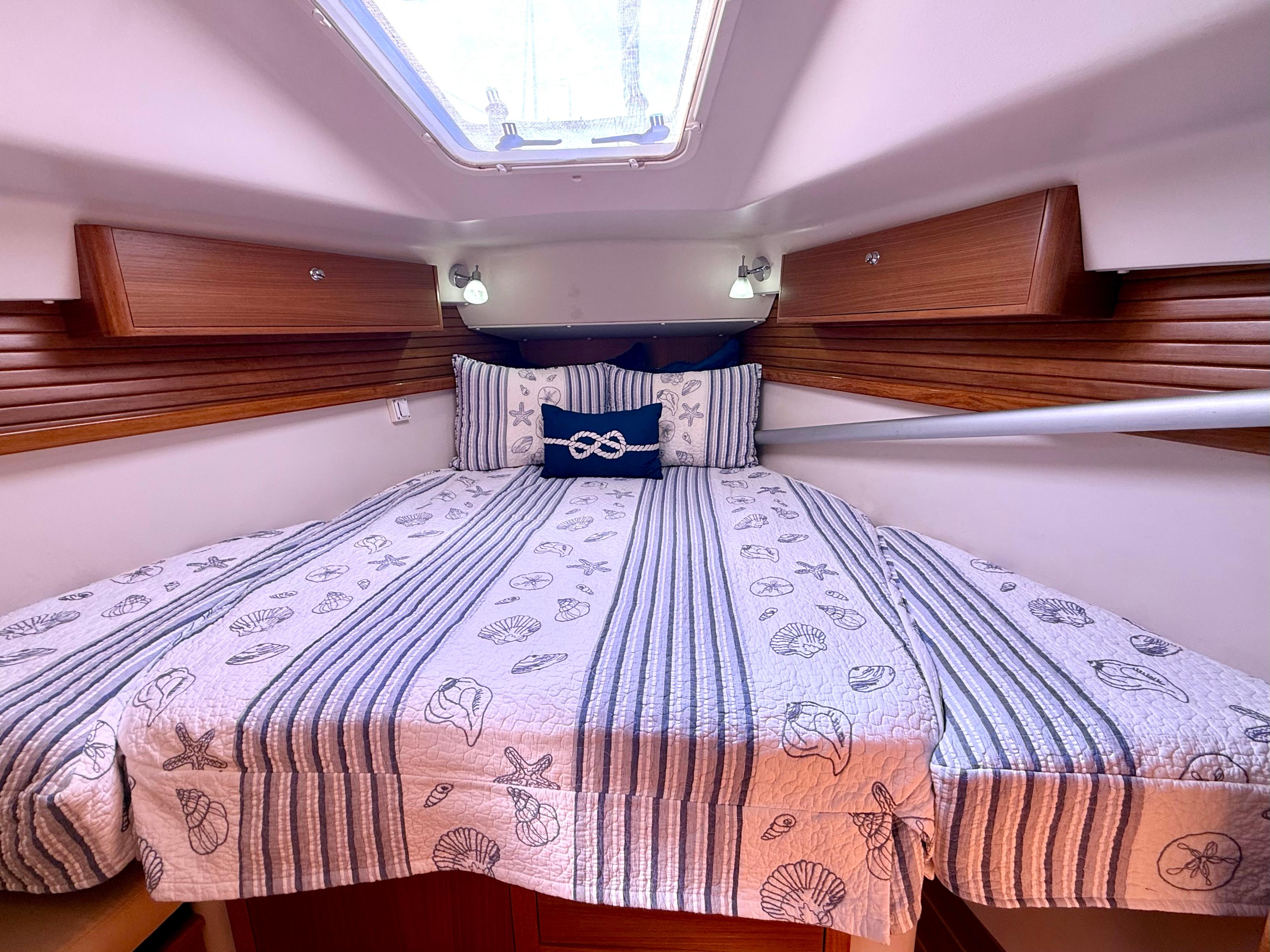 2012 Catalina 385 Racer/Cruiser for sale - YachtWorld