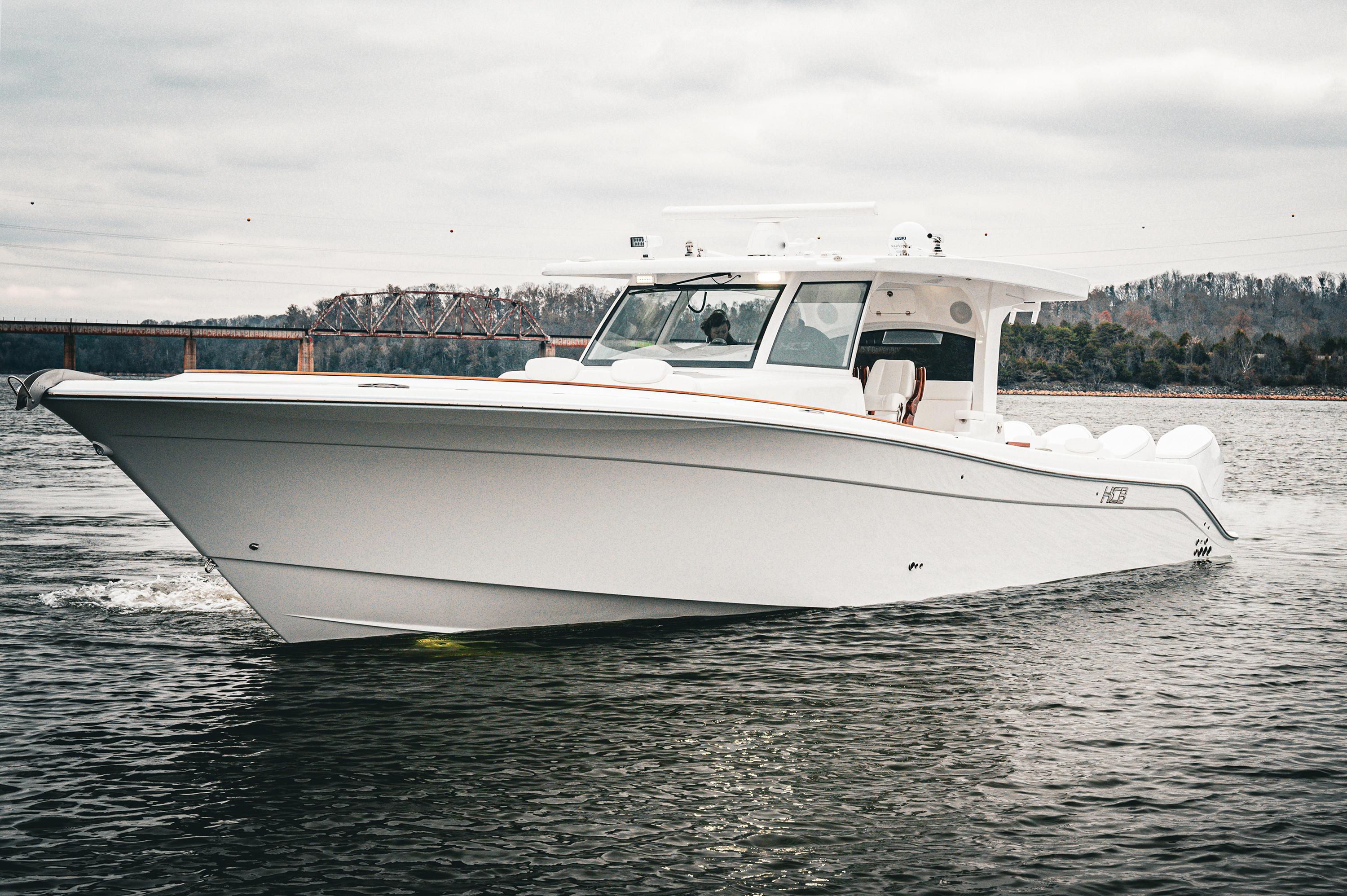 2024 HCB CAMPEON Centre Console for sale - YachtWorld