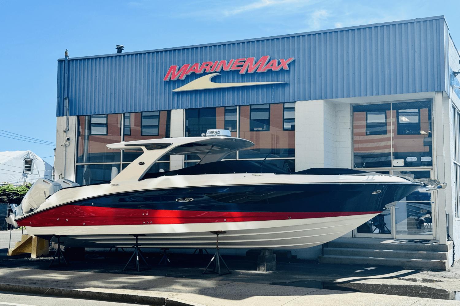 2025 Sea Ray 350SLX-OB Sports Cruiser for sale - YachtWorld