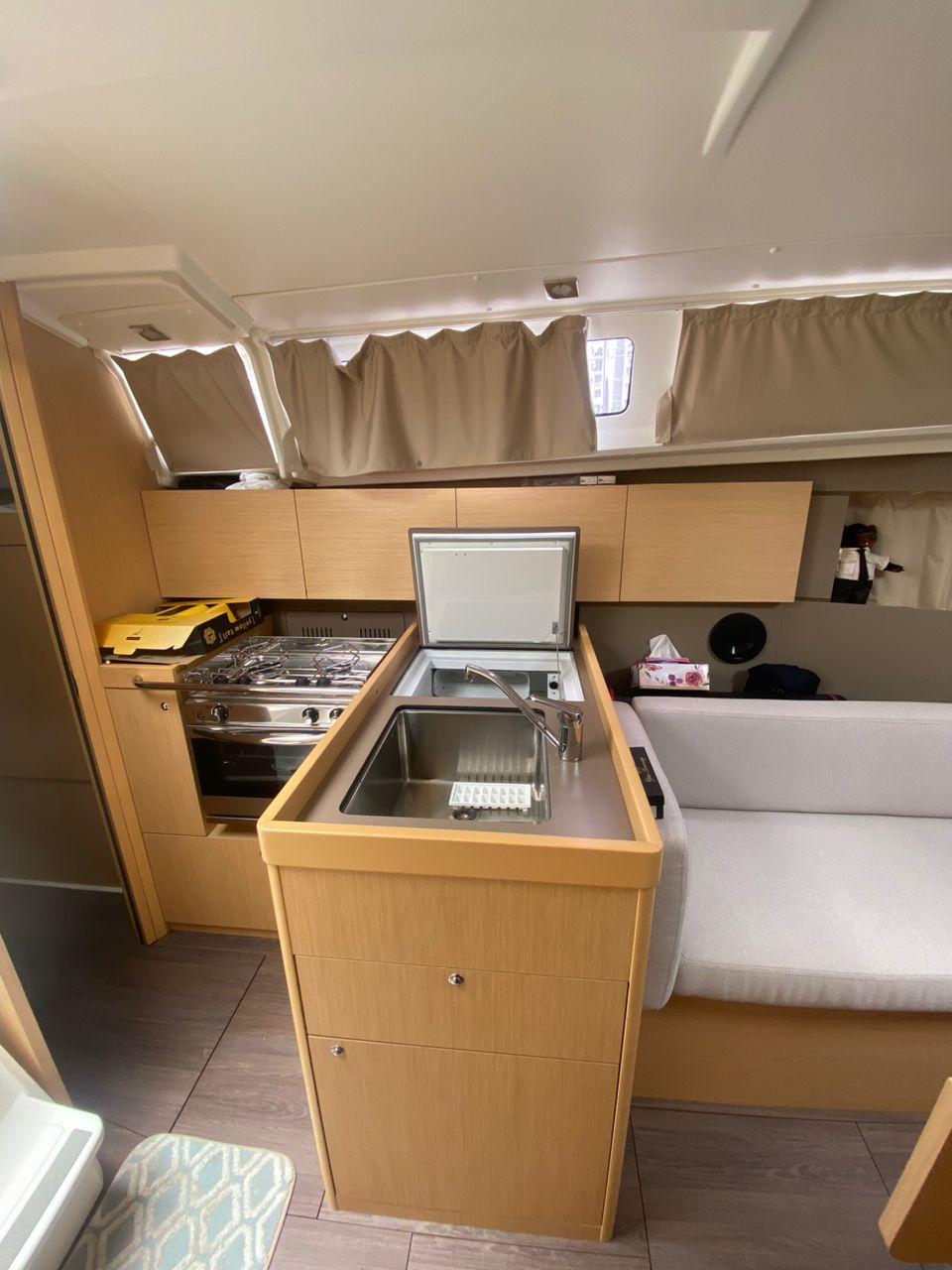 2019 Beneteau Oceanis 35.1 Cruiser for sale - YachtWorld