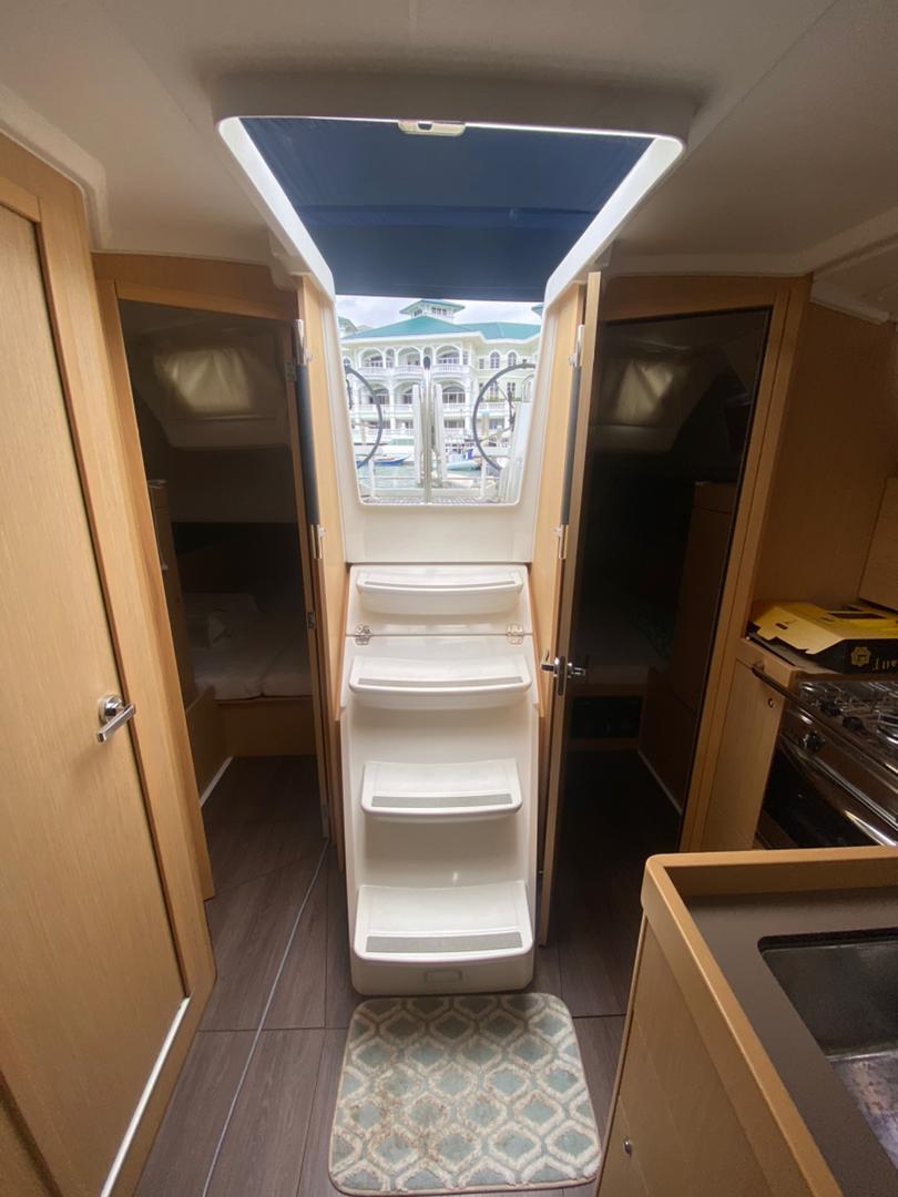 2019 Beneteau Oceanis 35.1 Cruiser for sale - YachtWorld