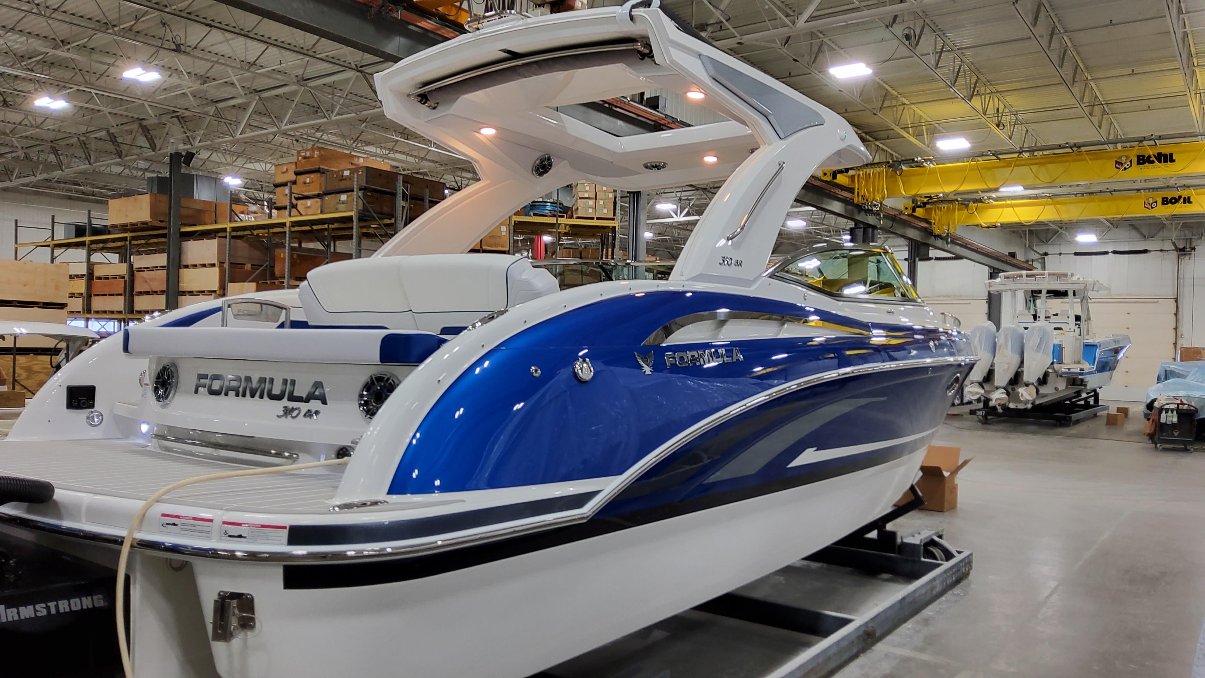 2024 Formula 310 Bowrider Lanchas de proa abierta en venta - YachtWorld