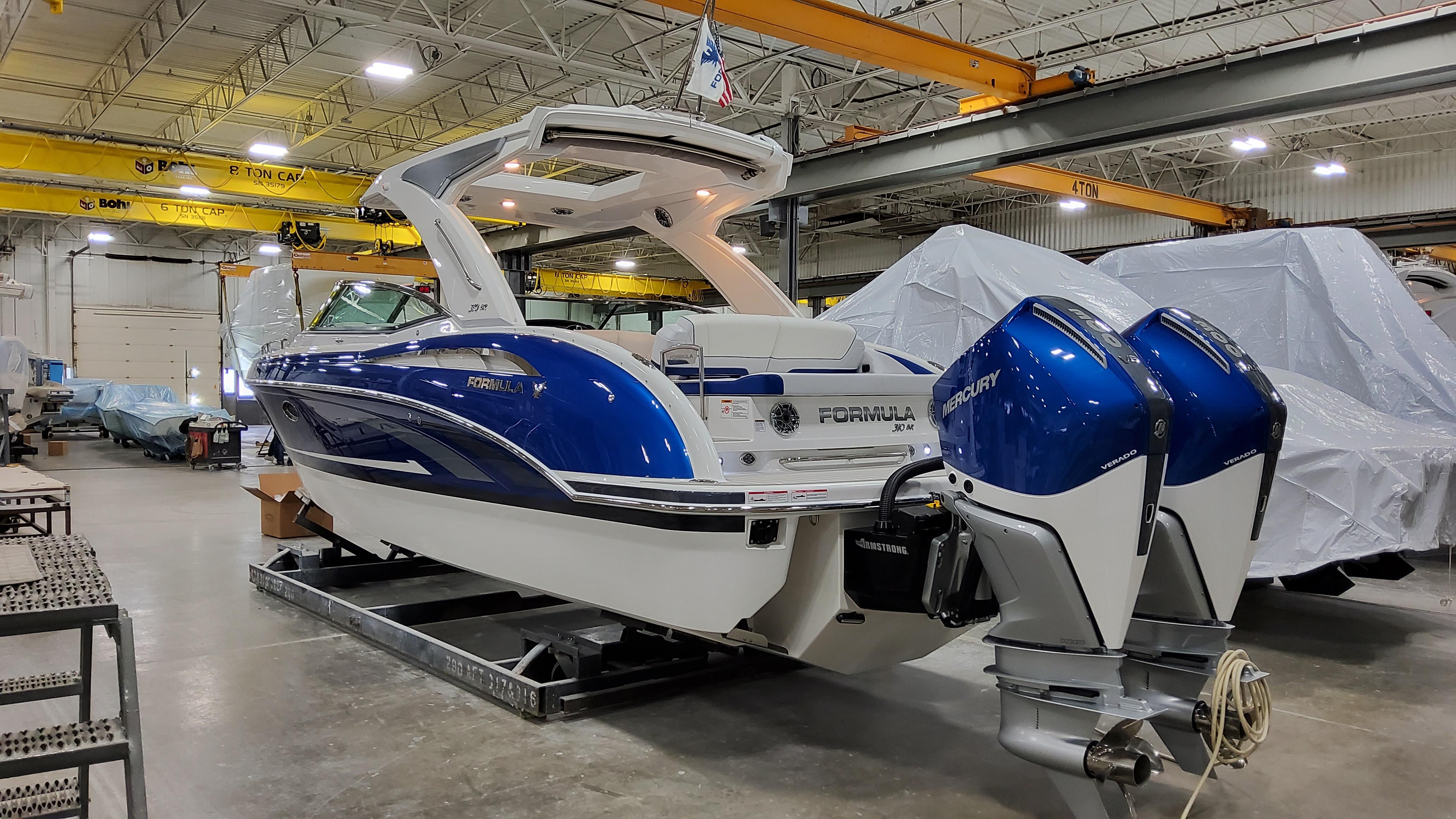 2024 Formula 310 Bowrider Lanchas de proa abierta en venta - YachtWorld