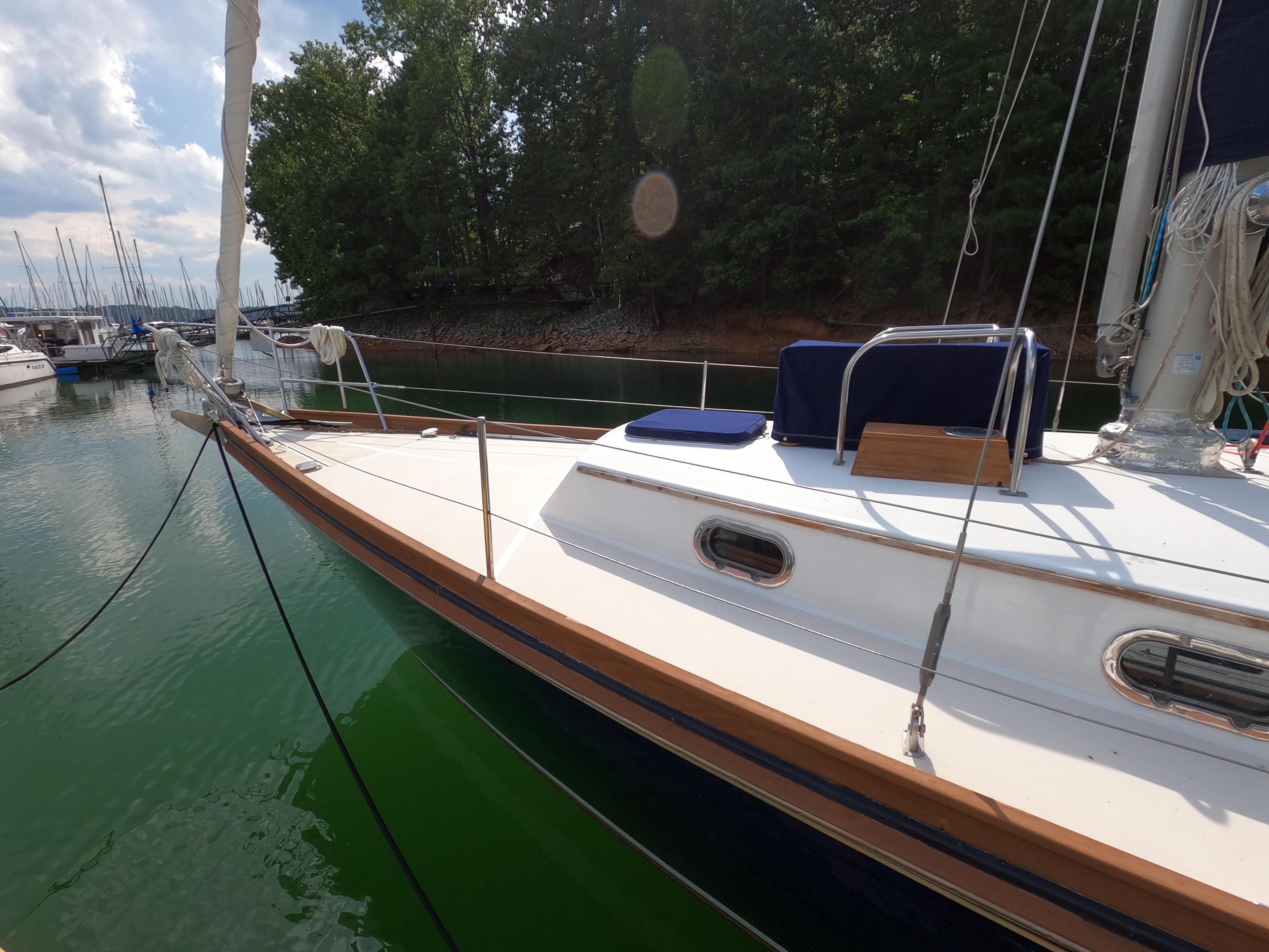1981 Bristol 41.1 Center Cockpit Cruceros (vela) en venta - YachtWorld