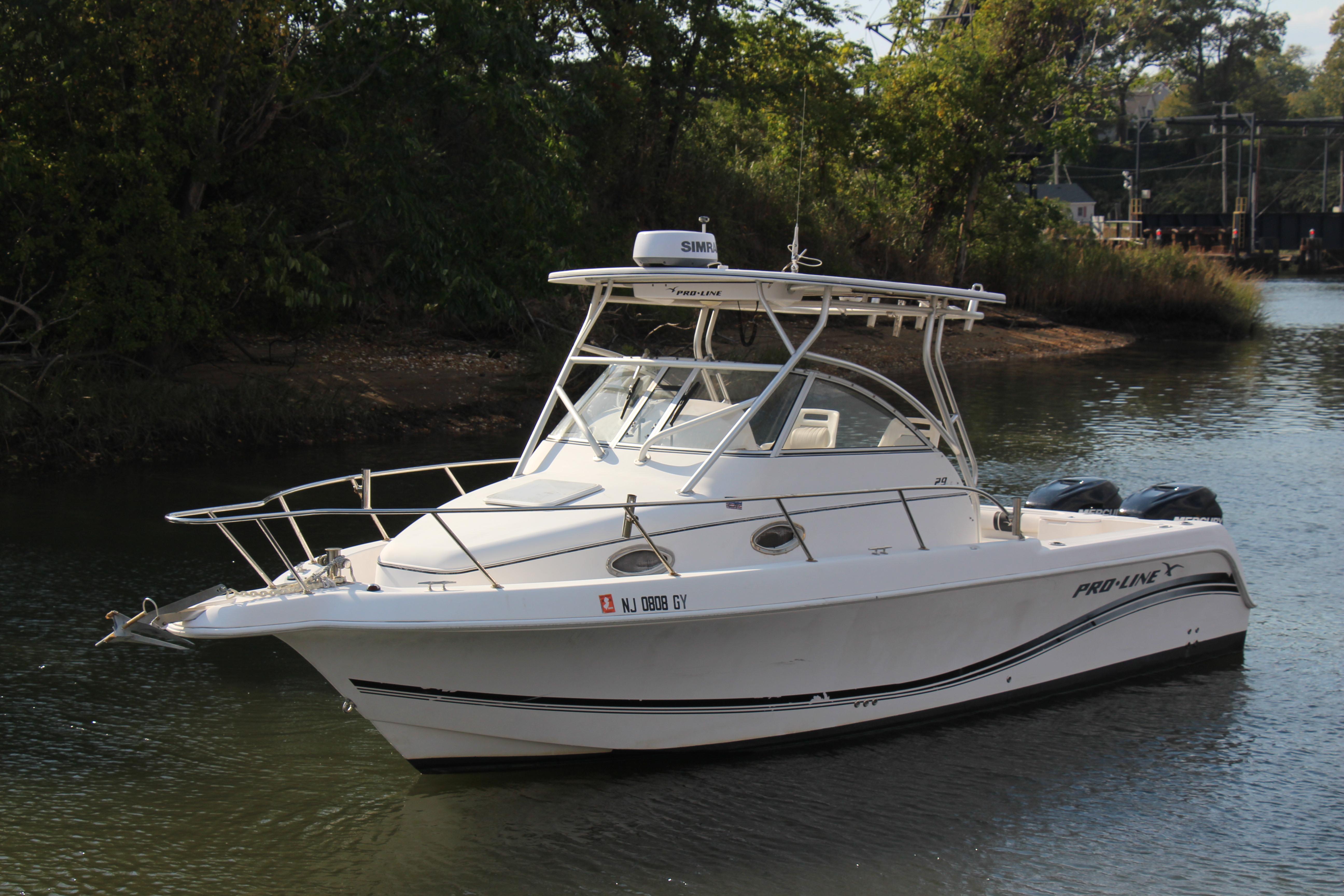 2005 Pro-Line 29 Express Walkaround for sale - YachtWorld