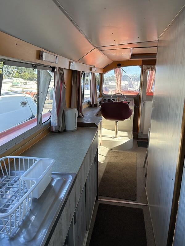 1980 Norfolk Broads Cruiser / Boat Cruiser for sale - YachtWorld