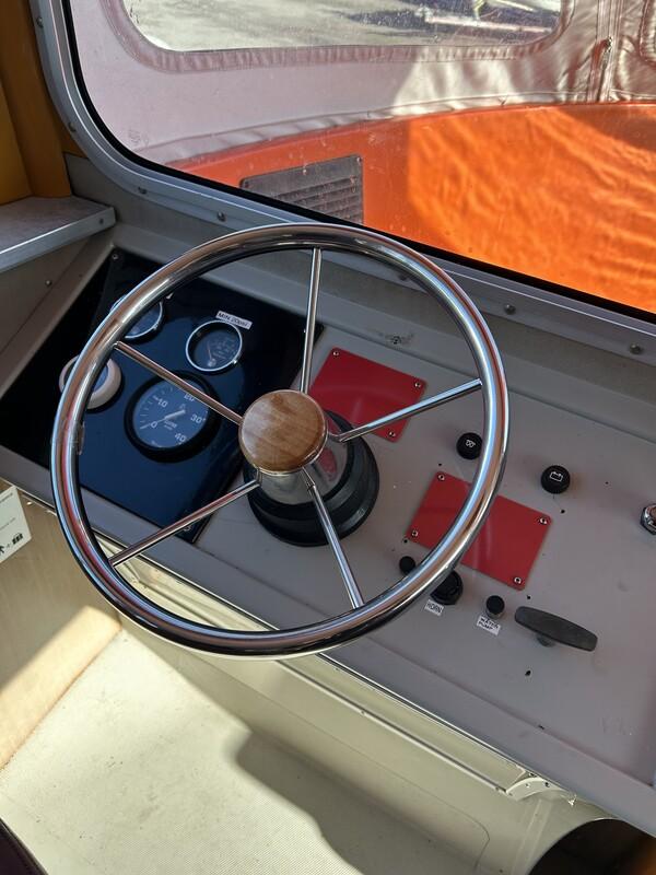 1980 Norfolk Broads Cruiser / Boat Cruiser for sale - YachtWorld