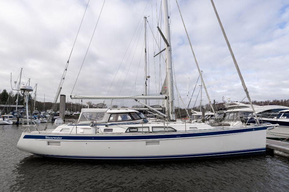 2019 Hallberg-Rassy 44 Cruiser for sale - YachtWorld