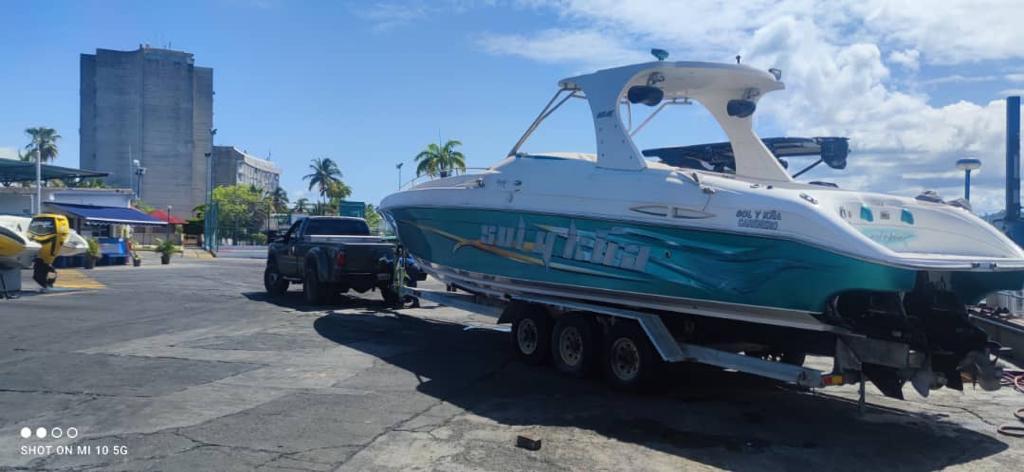 2011 Fountain Express Cruiser Personal Watercraft for sale - YachtWorld