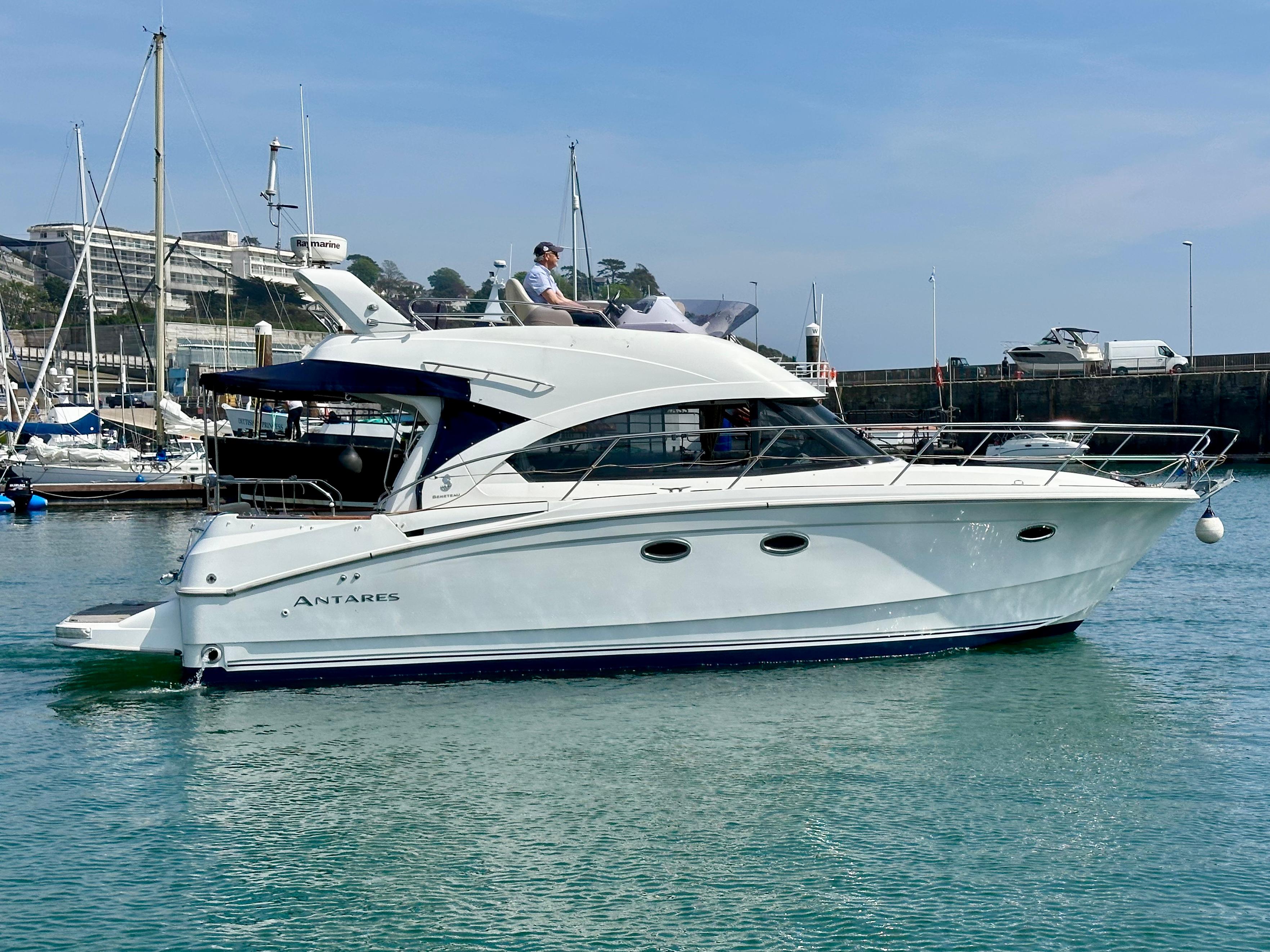 Beneteau Antares 36 | 2010 | 11m - Devon | Boatshop24