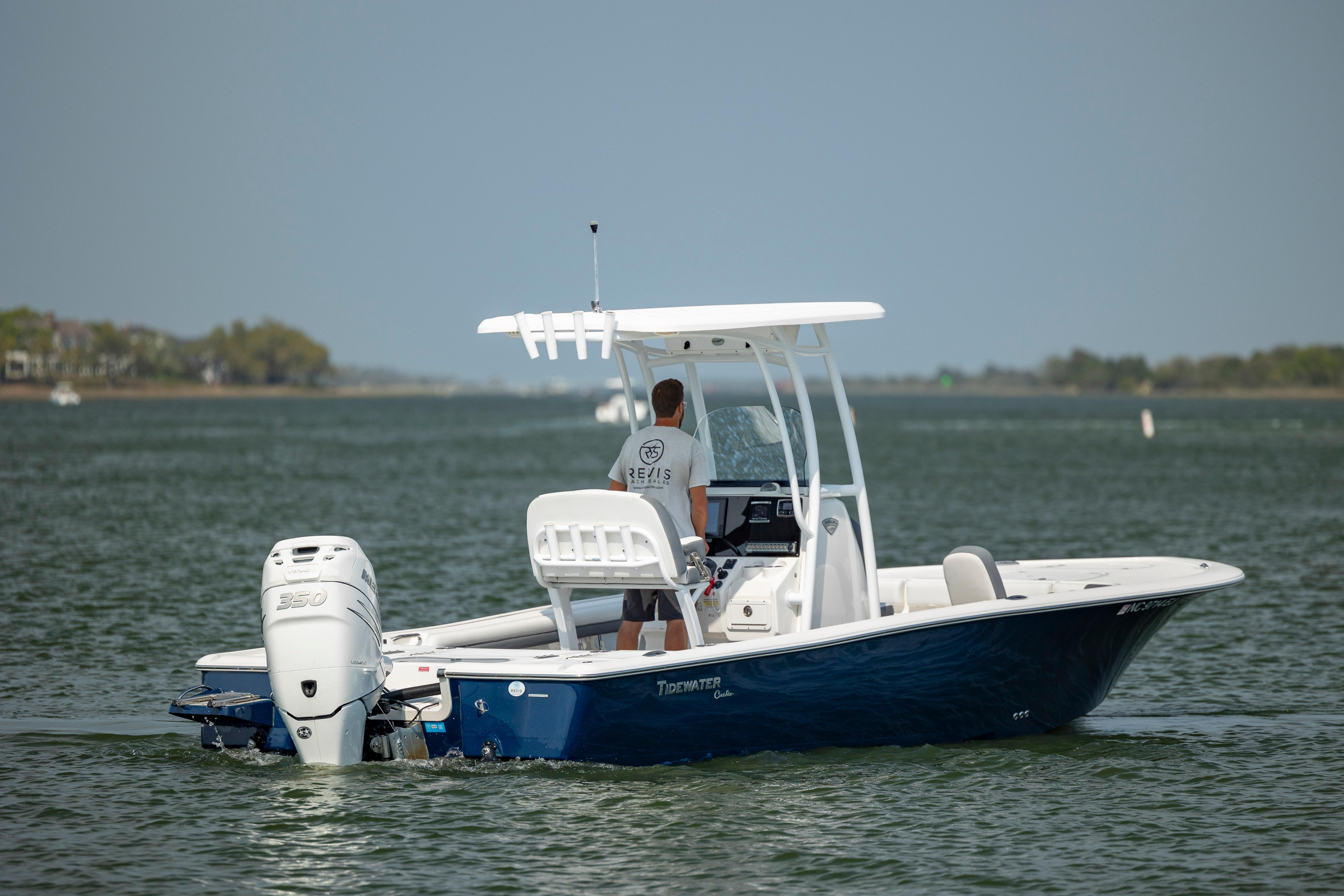 2018 Tidewater 2500 BAY Center Console for sale - YachtWorld