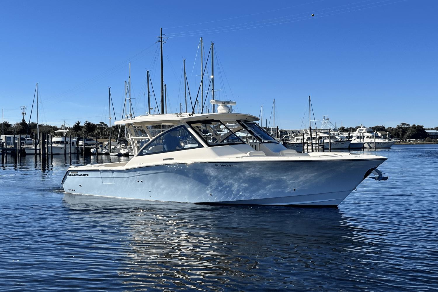 2018 Grady-White Freedom 375 Sport Fishing for sale - YachtWorld