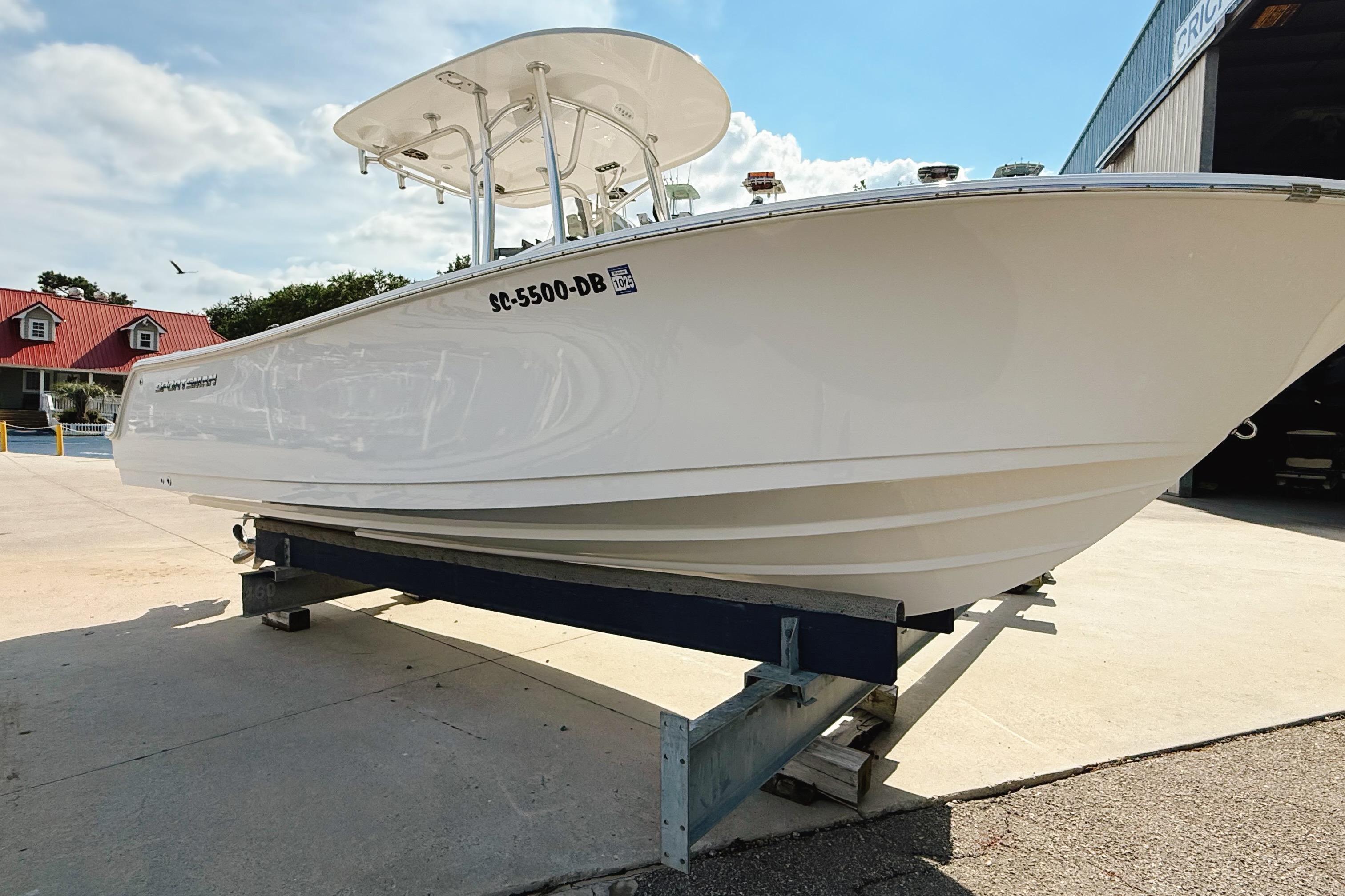 2015 Sportsman Heritage 231 Center Console Bateaux à console centrale à ...