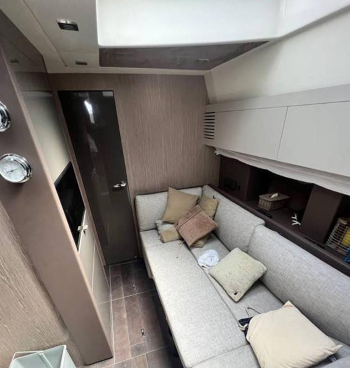 2019 Cranchi M 44 HT Cruiser for sale - YachtWorld