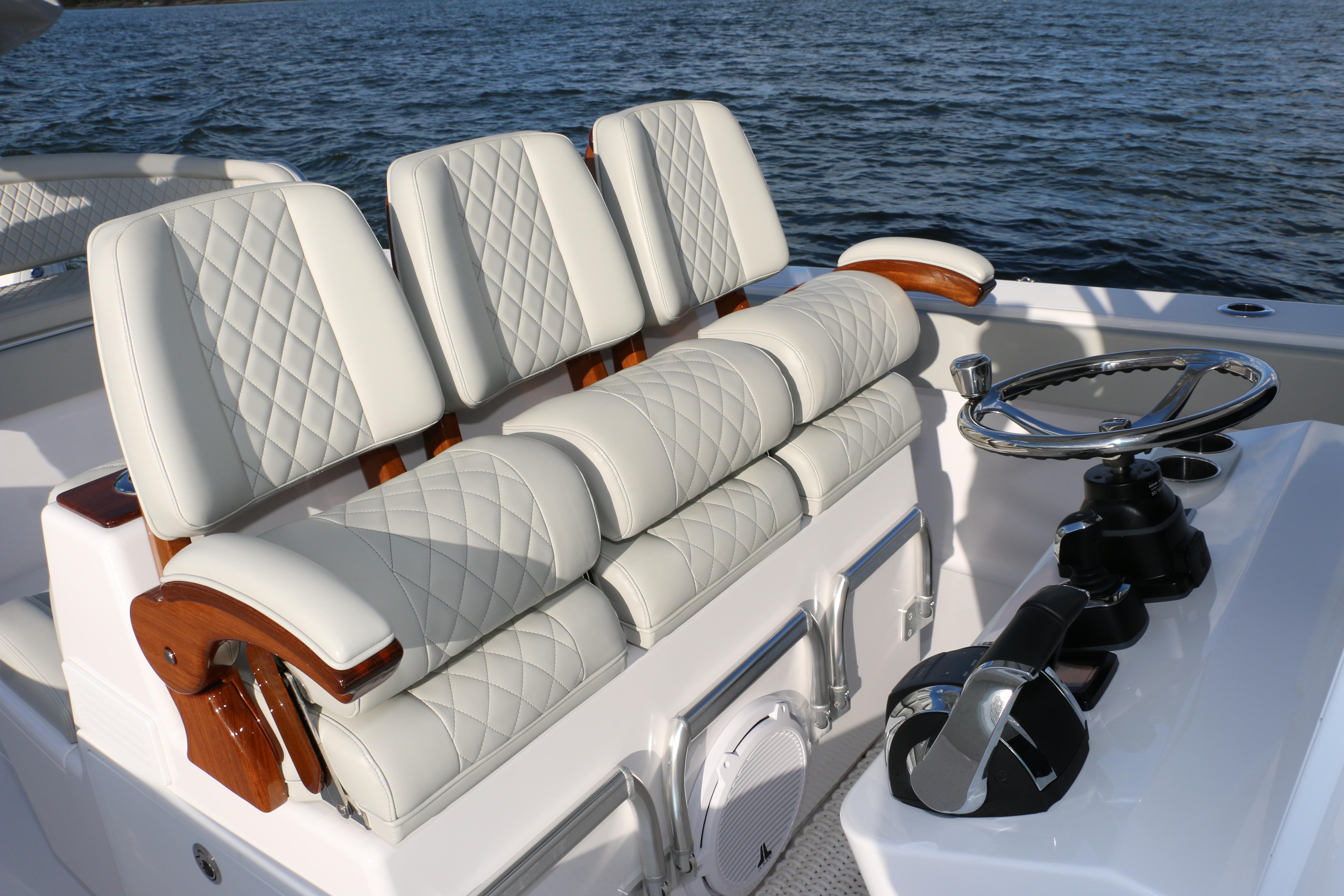 2024 Bahama 37 Open Fisherman Center Console for sale - YachtWorld