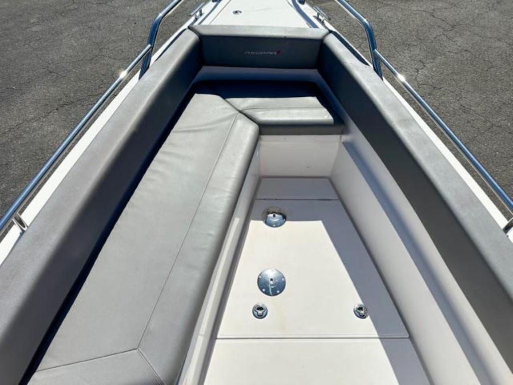 2019 Axopar 28 CABIN Center Console for sale - YachtWorld