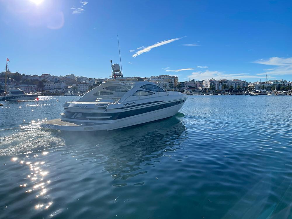 2001 Pershing 52 Express Cruiser for sale - YachtWorld