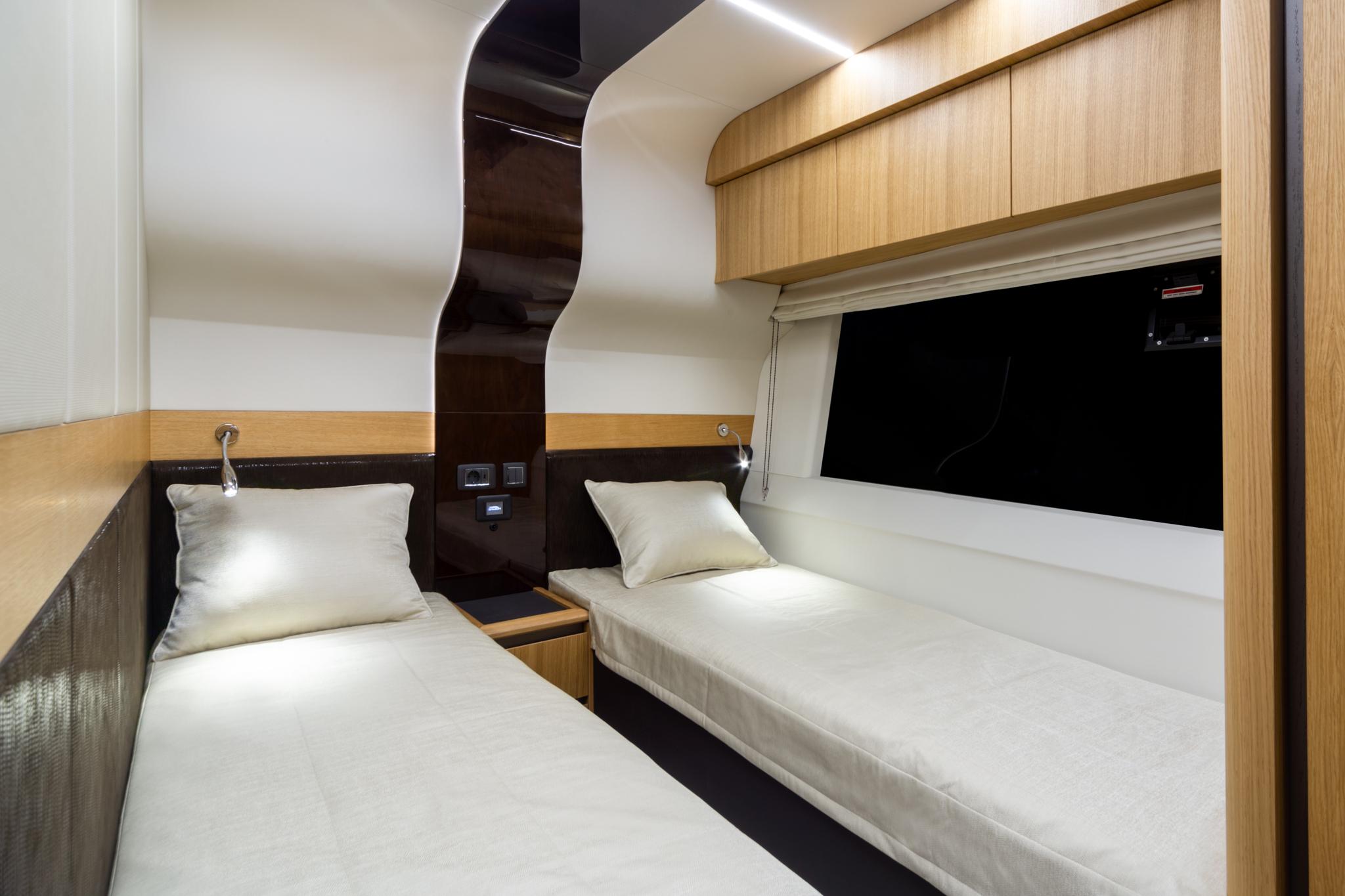 2020 Galeon 680 Fly Flybridge for sale - YachtWorld