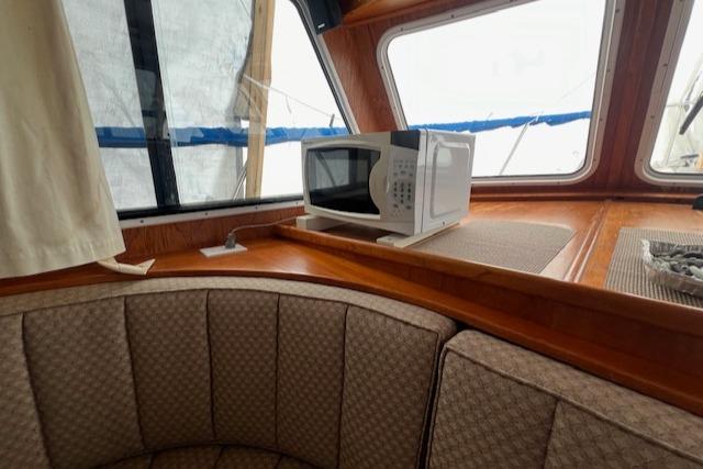 2004 Monk 36 Double Cabin Trawler Trålere til salgs- YachtWorld