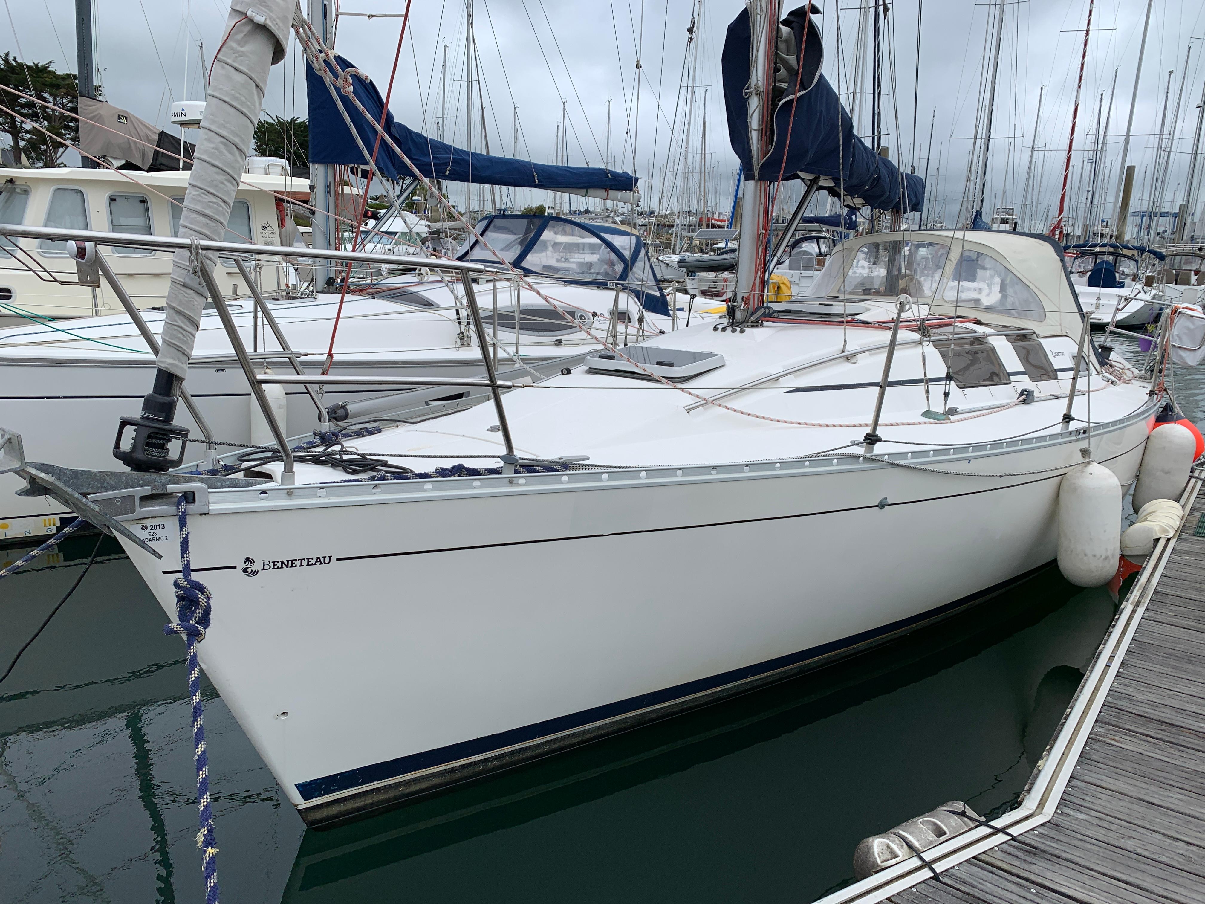Beneteau First 32.5 | 1990 | 10m - Morbihan ( 56 ) | Boatshop24
