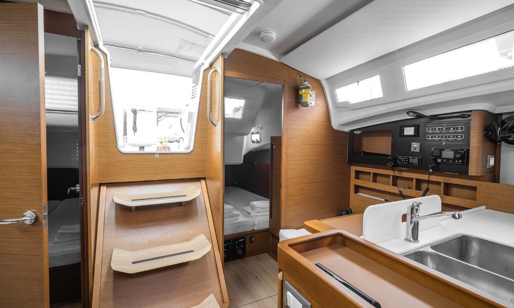 2021 Jeanneau Sun Odyssey 410 Sloop for sale - YachtWorld