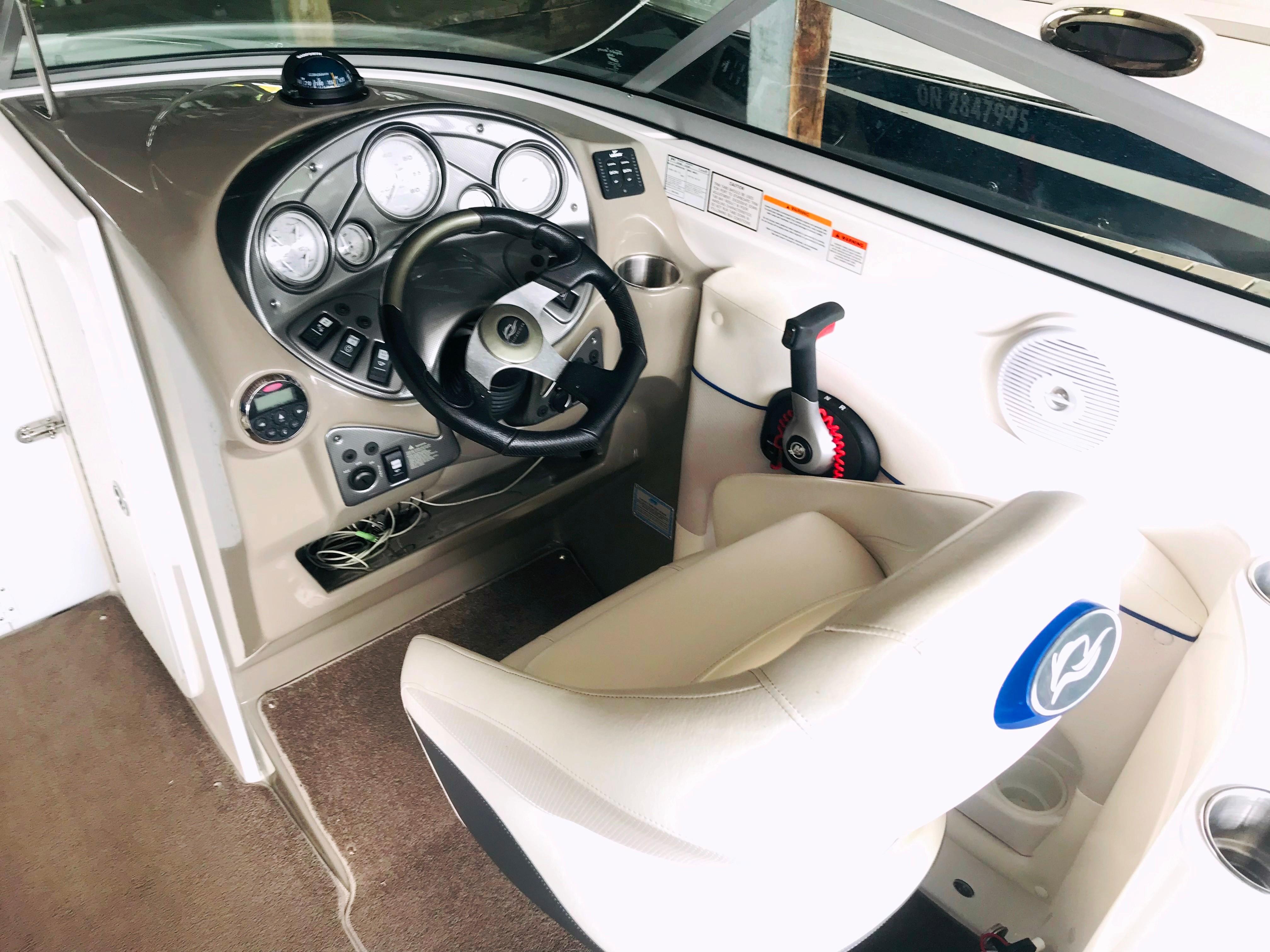 2008 Rinker 246 Captiva Bowrider for sale - YachtWorld