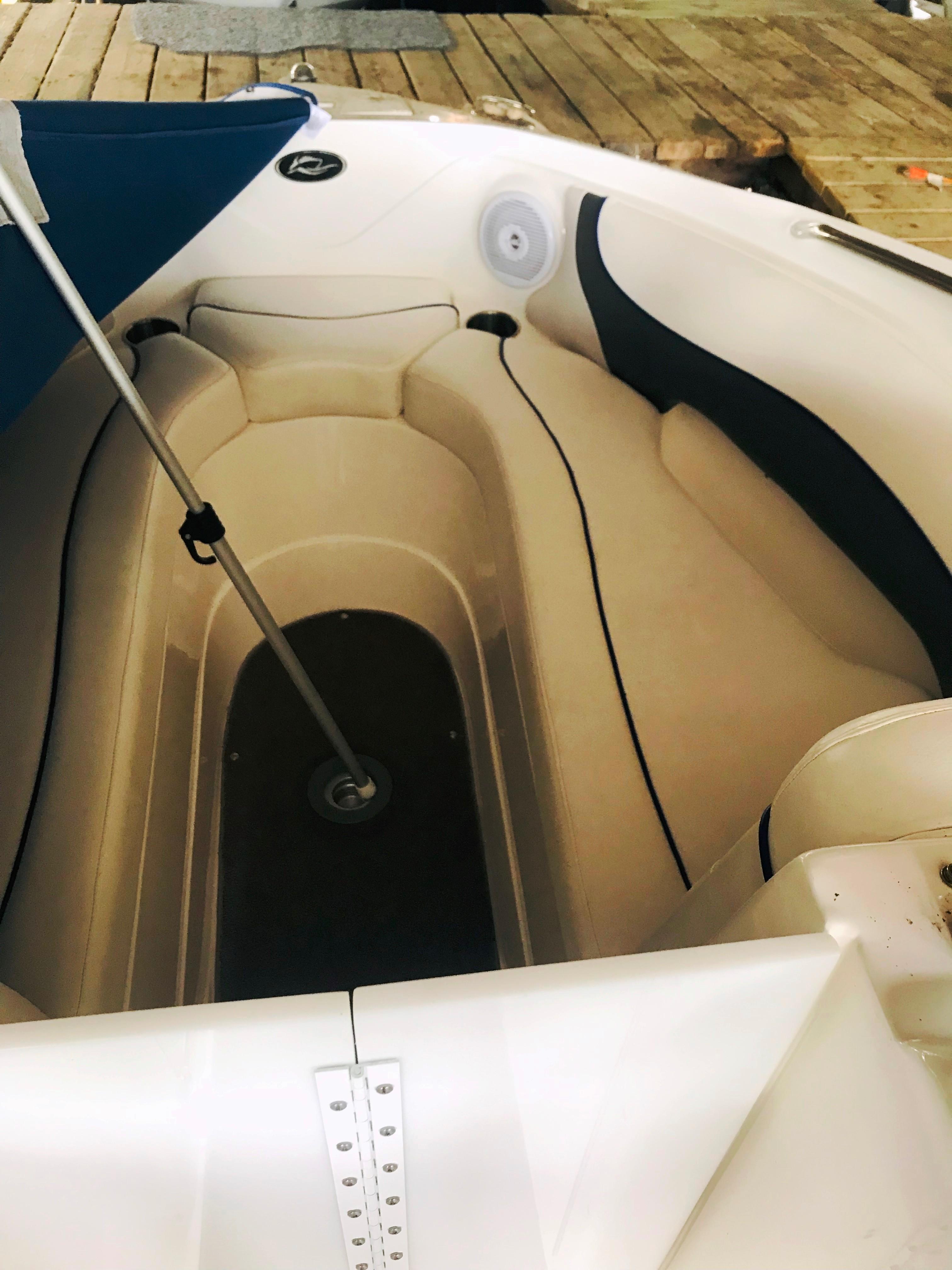 2008 Rinker 246 Captiva Bowrider for sale - YachtWorld