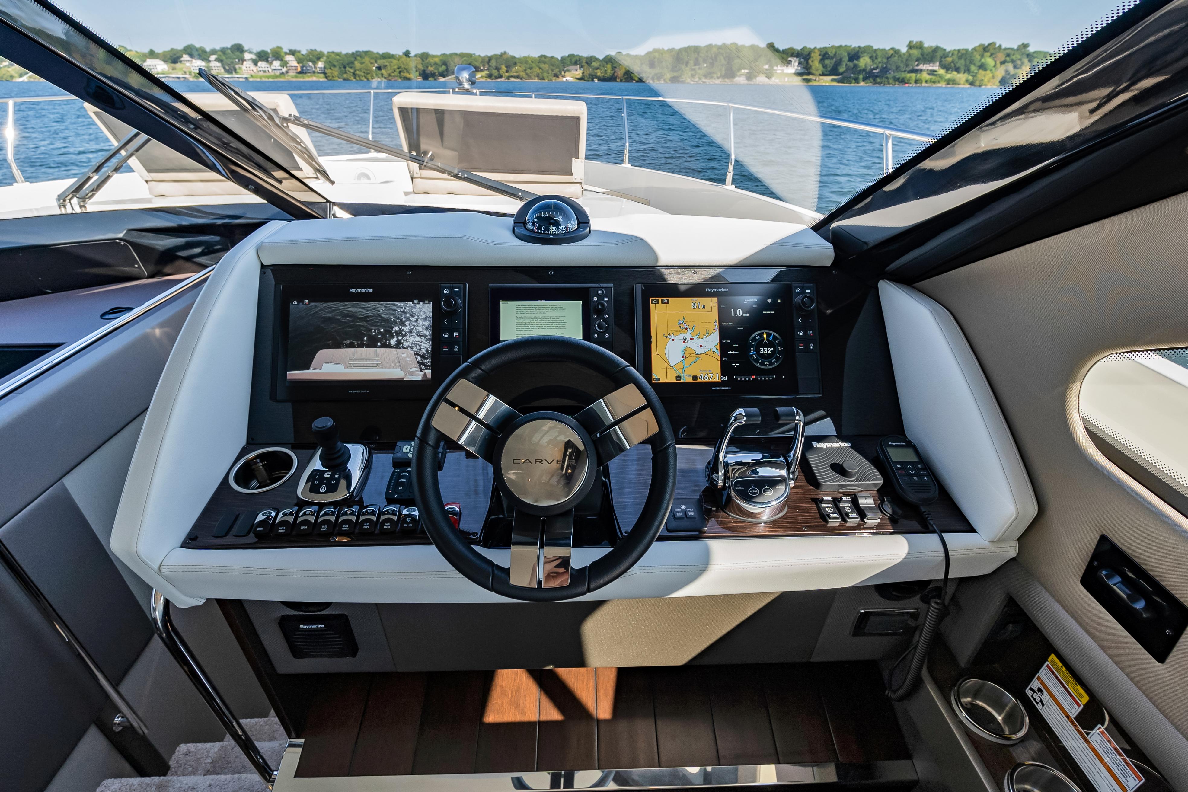 2020 Carver C52 Command Bridge Cruiser for sale - YachtWorld