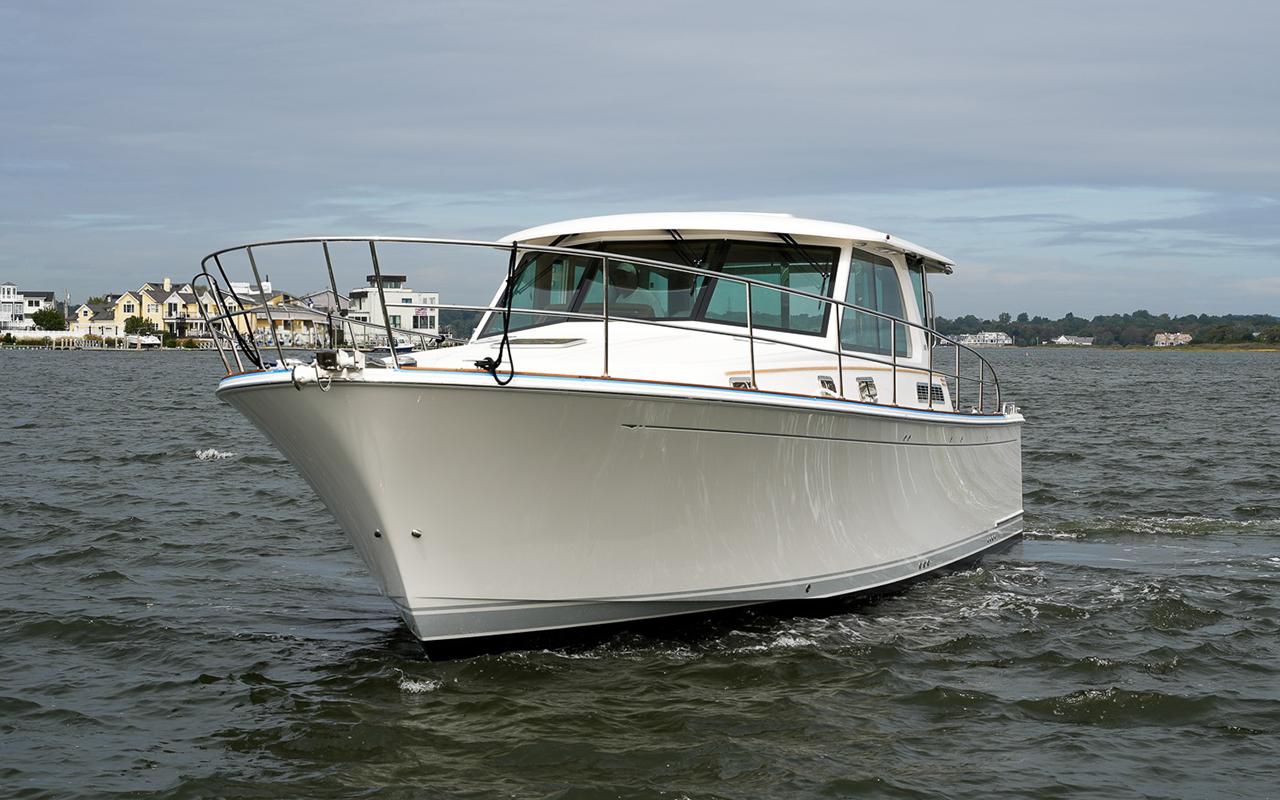 2025 Sabre 45 Salon Express Motor Yacht for sale - YachtWorld