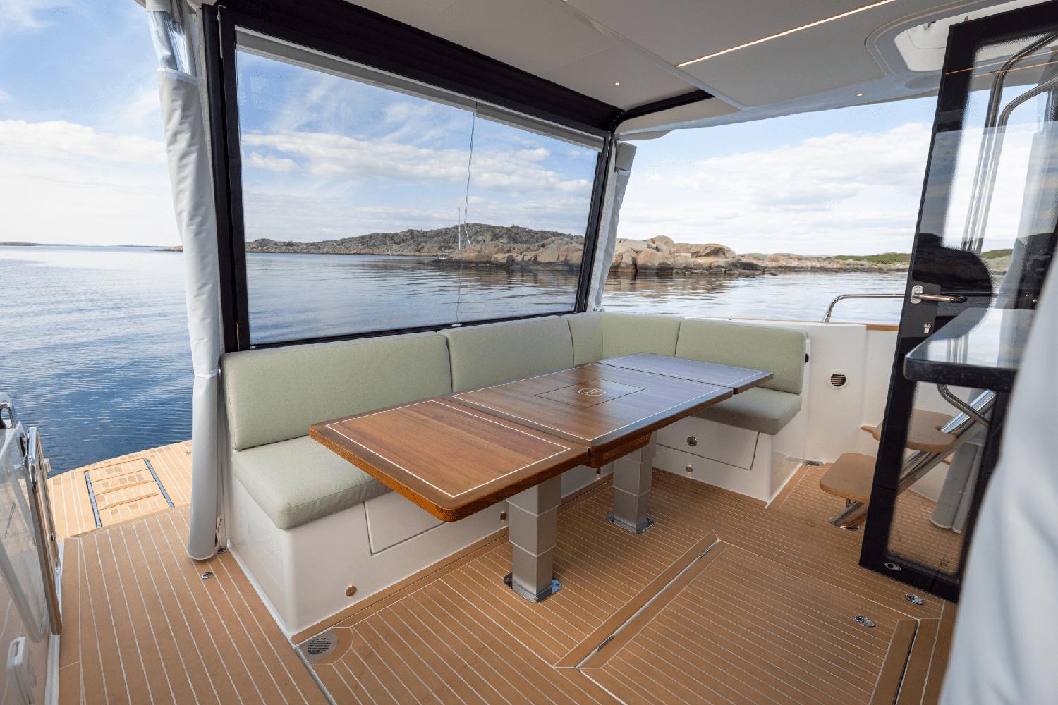 Neuf 2026 Nimbus 495 Flybridge - Floride | TopBoats