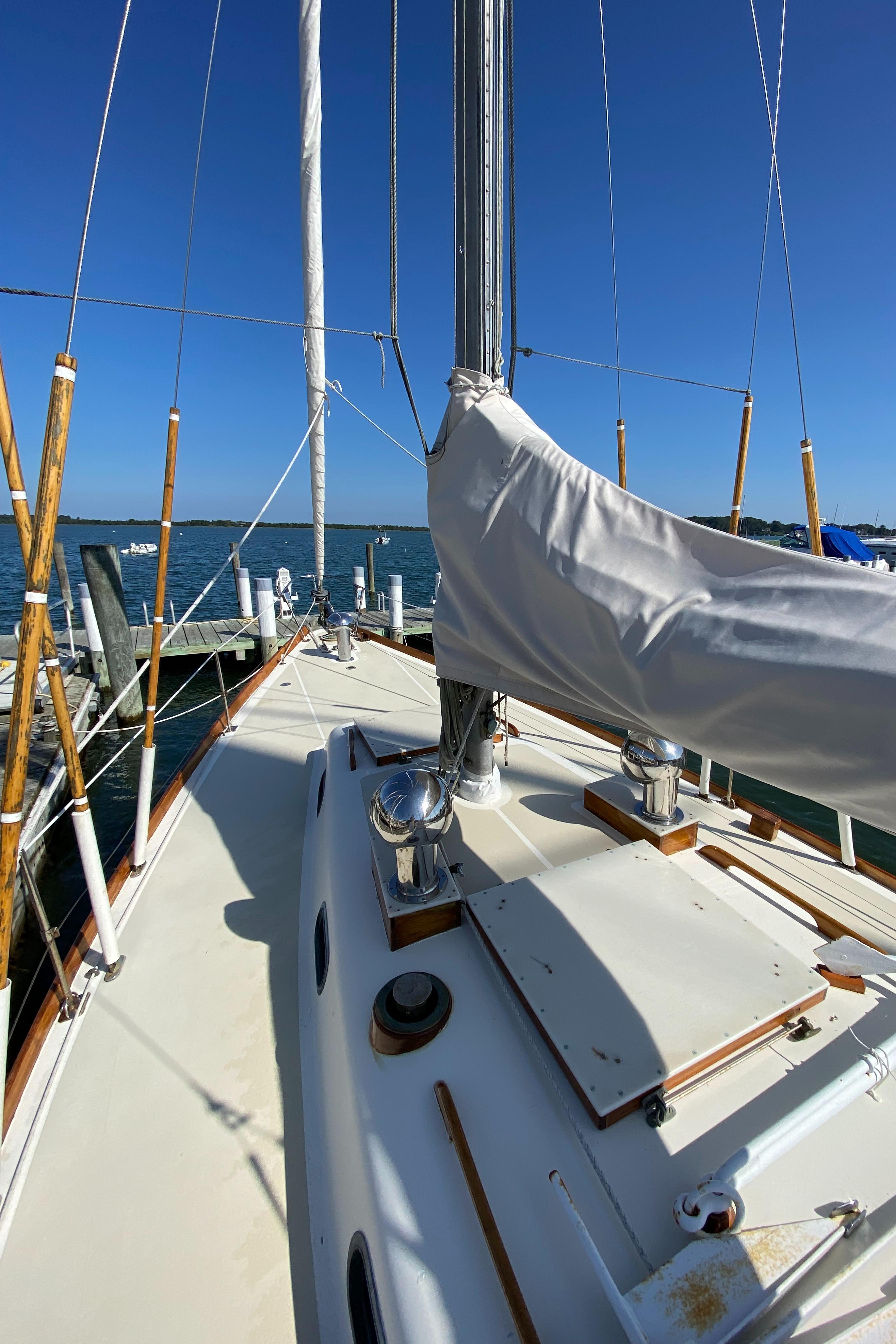 1962 Hinckley Bermuda 40 Racer/Cruiser for sale - YachtWorld
