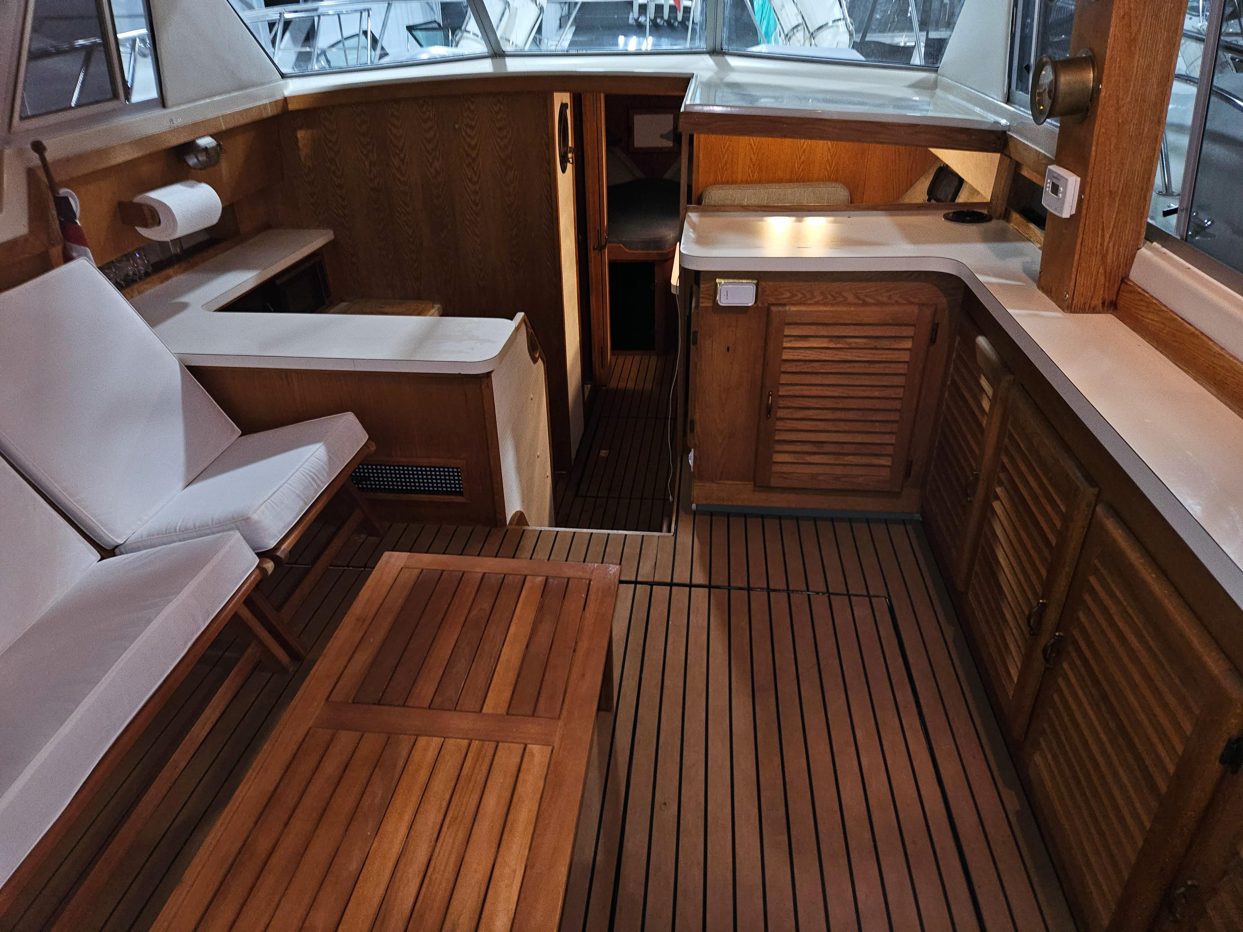 1987 Silverton 34 Convertible Convertible for sale - YachtWorld