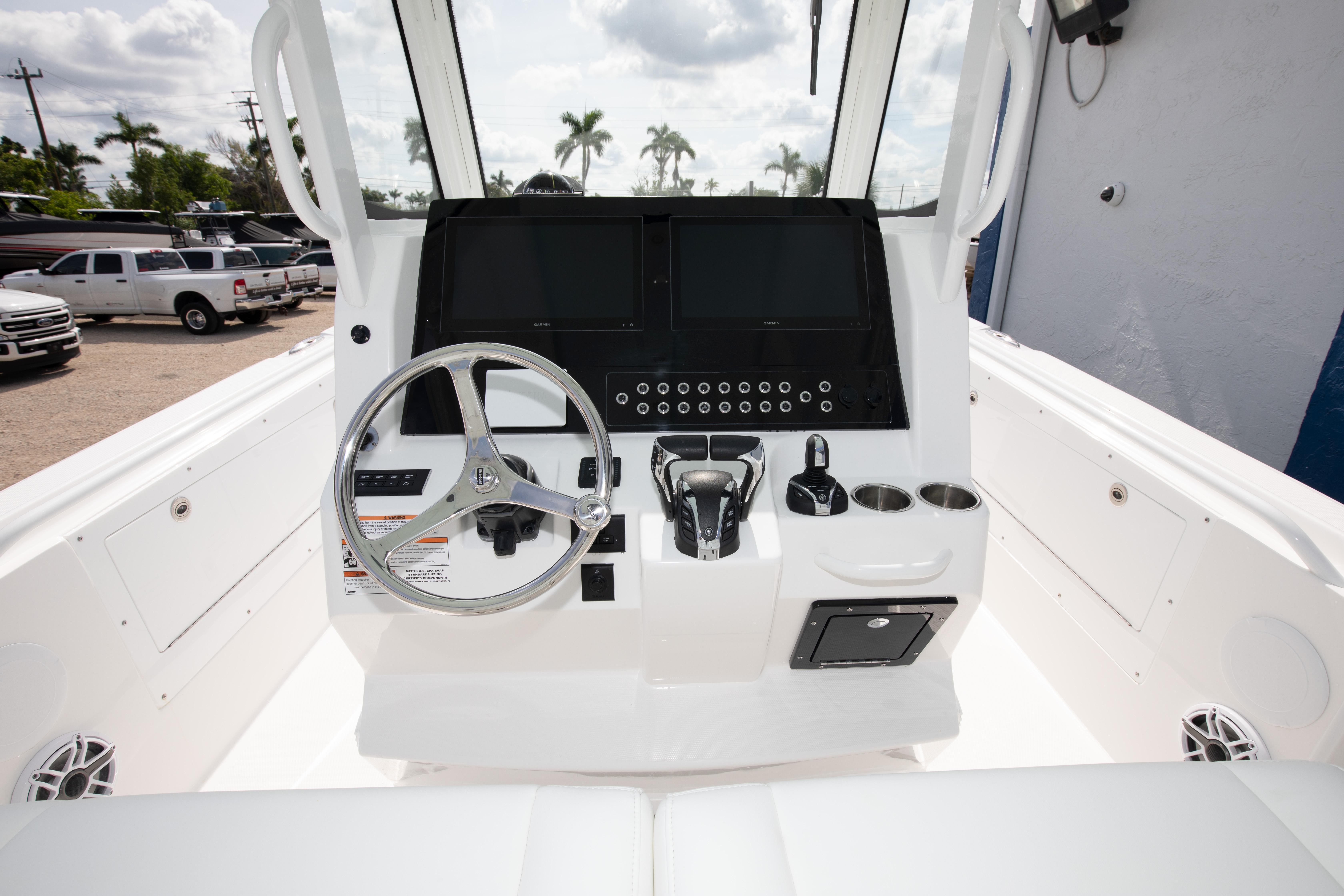 2023 Edgewater 325CC Bateaux à console centrale à vendre - YachtWorld