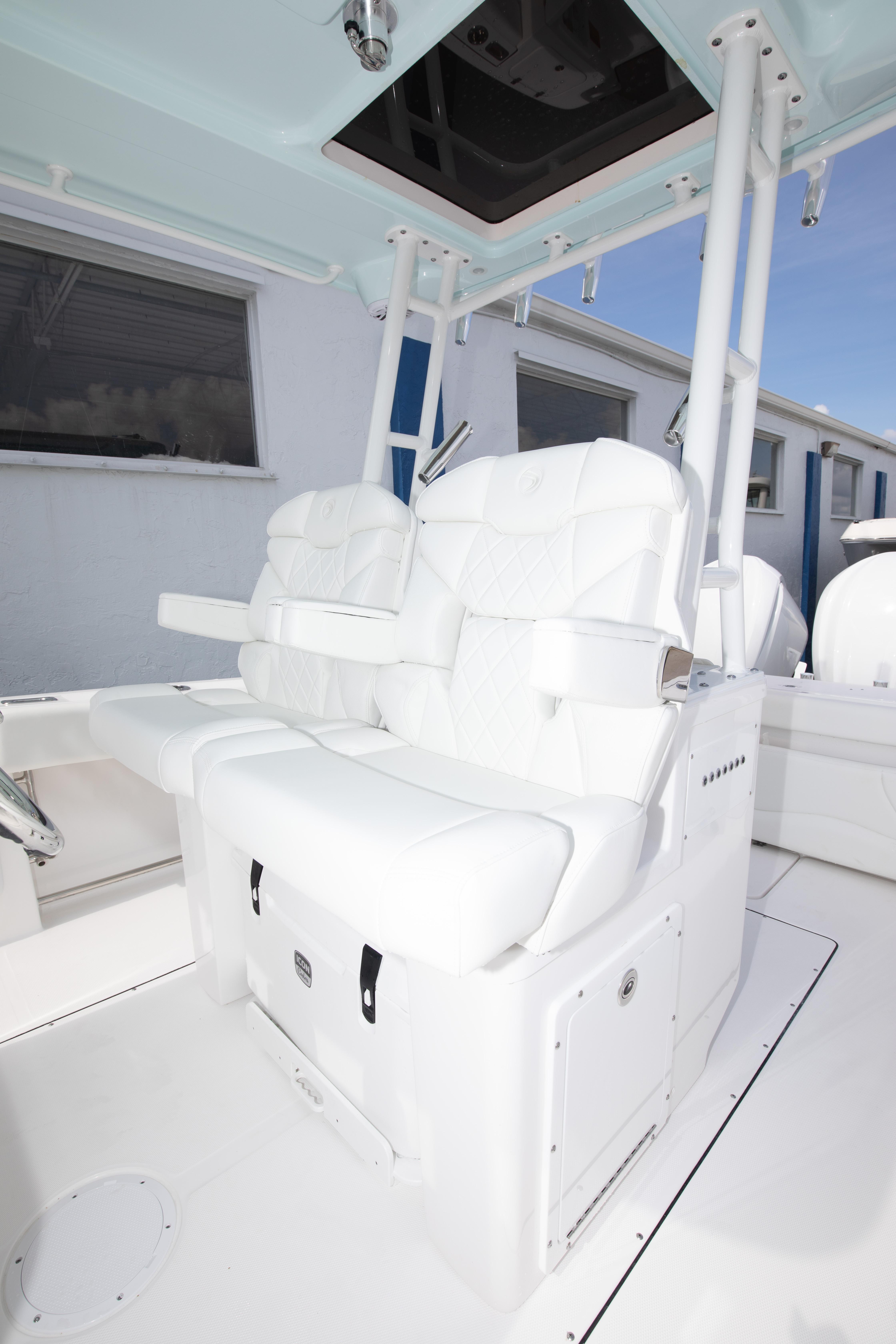 2023 Edgewater 325CC Bateaux à console centrale à vendre - YachtWorld