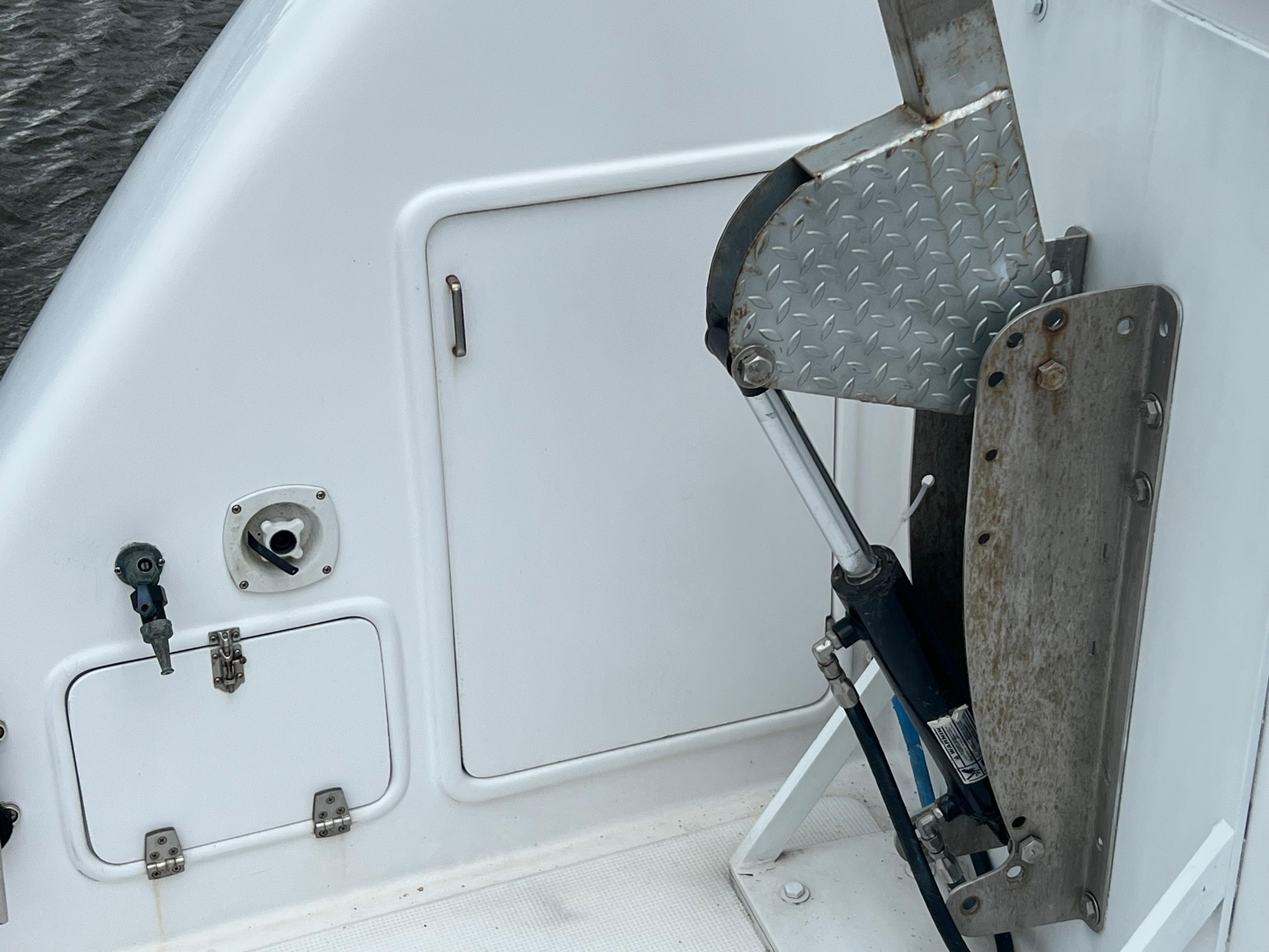 1998 Hyatt 51 Aft Cabin Motor Yacht Aft Cabin for sale - YachtWorld