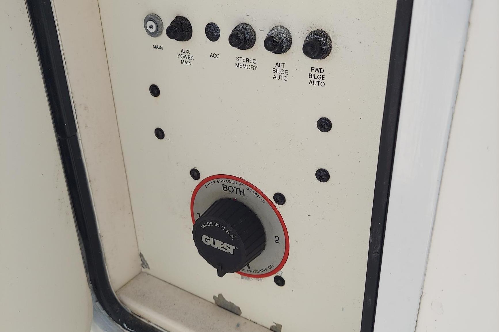 2002 Robalo 235 Walkaround Bateaux cuddy cabin à vendre - YachtWorld