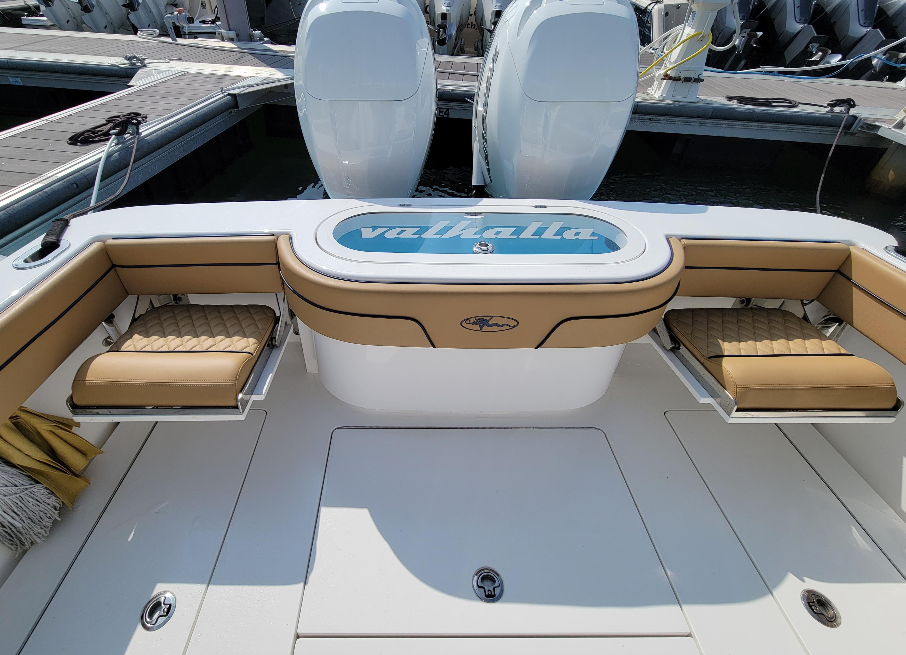 2021 Valhalla Boatworks V-33 Center Console Seakeeper Center Console ...