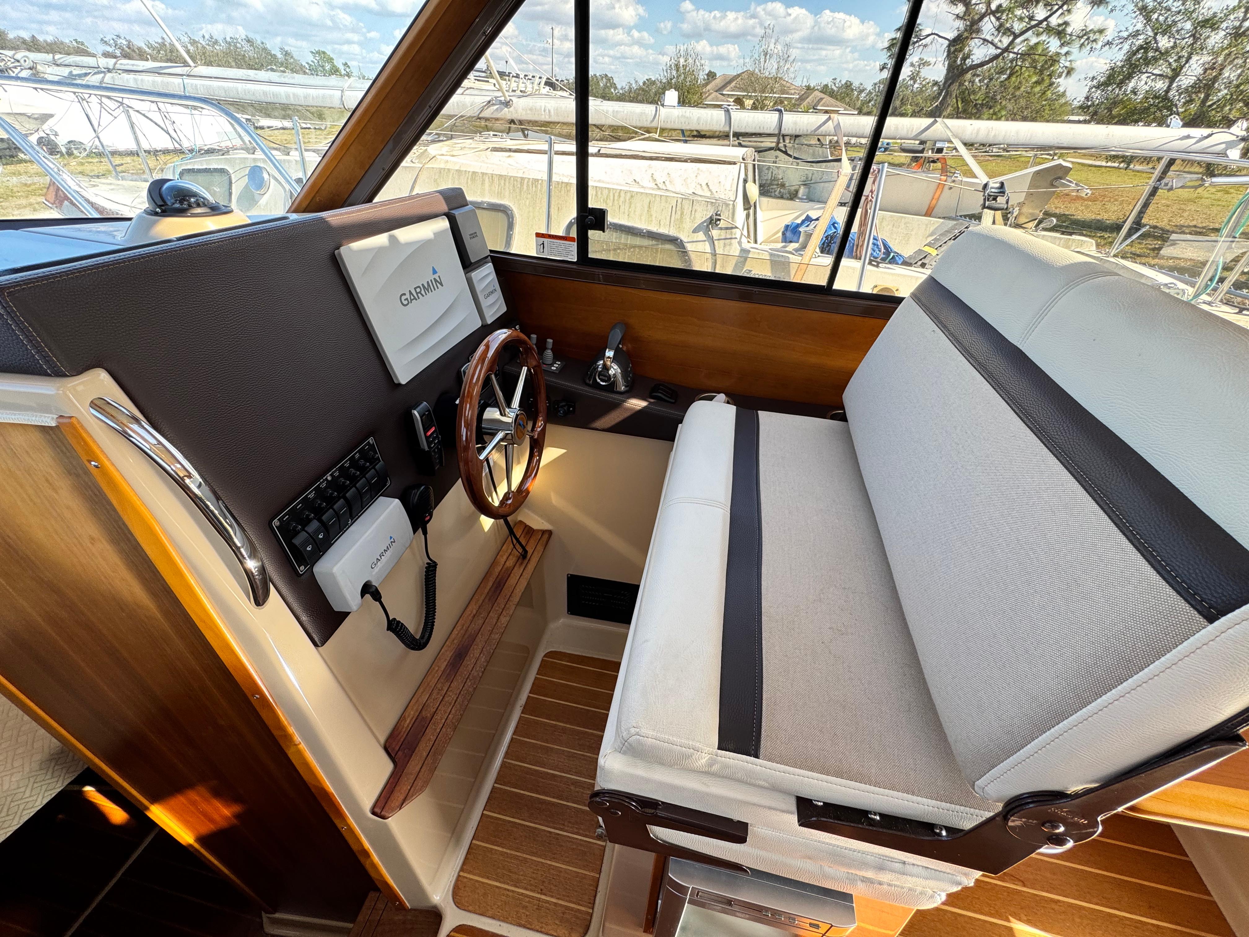 2016 Cutwater C-28 Pilothouse for sale - YachtWorld