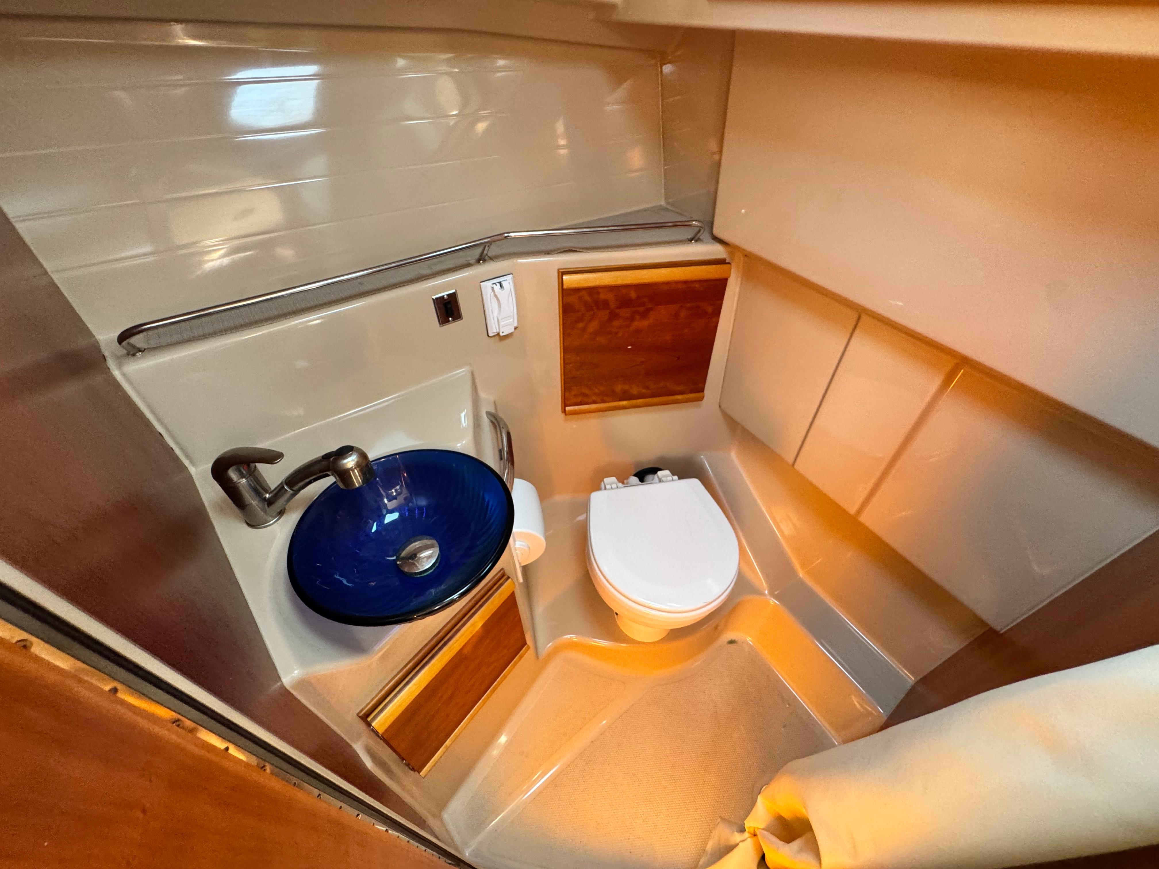 2016 Cutwater C-28 Pilothouse for sale - YachtWorld