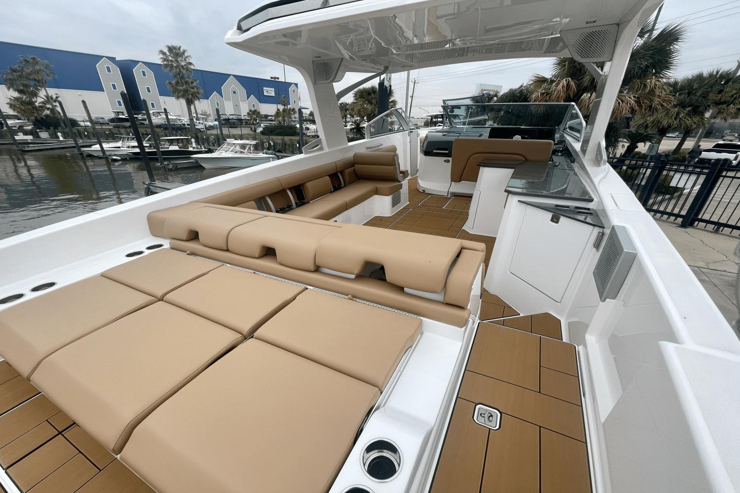 2024 Aviara AV36 Outboard Runabout for sale - YachtWorld