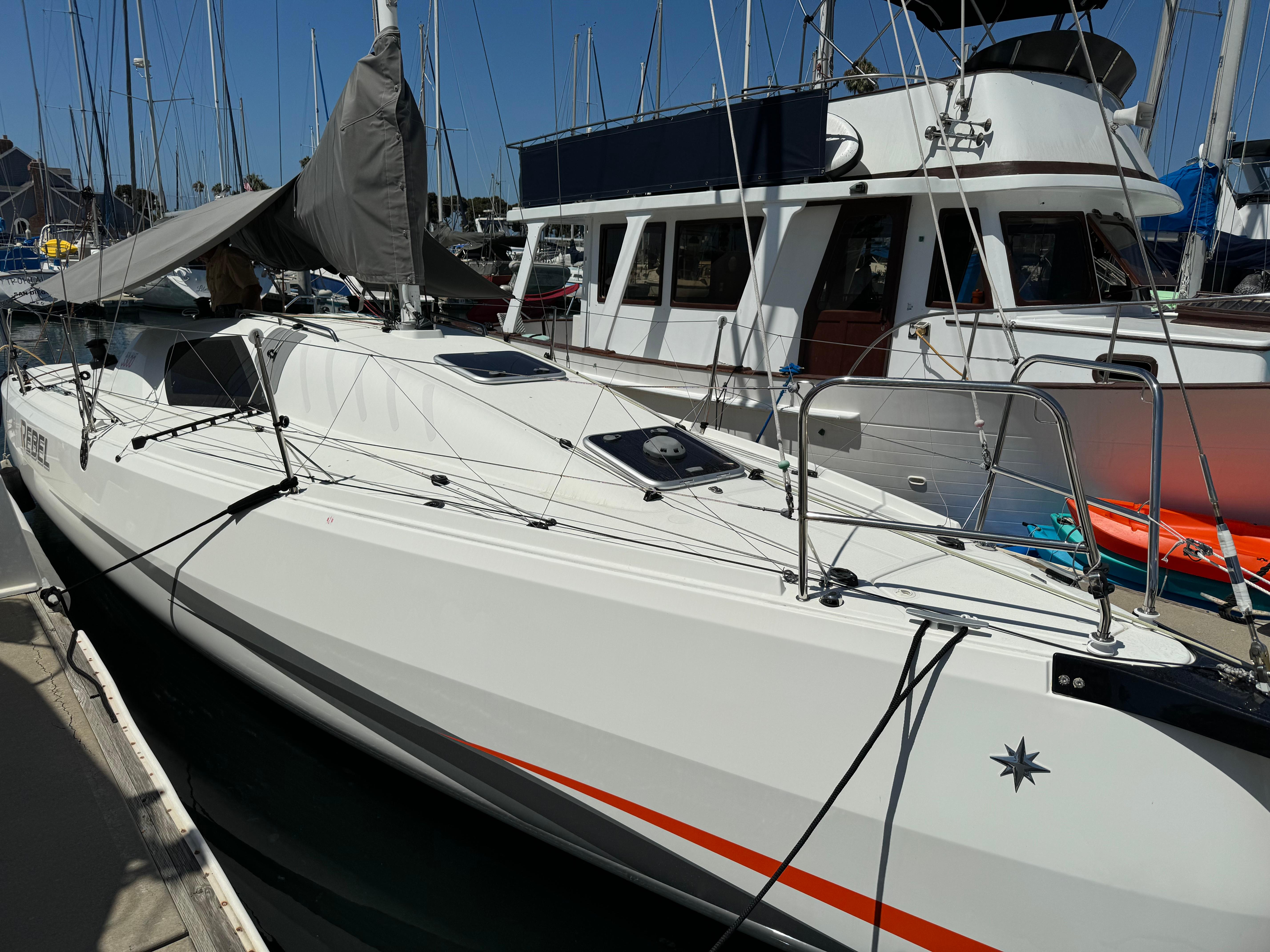 2021 Jeanneau 3300 Sun Fast Racer for sale - YachtWorld