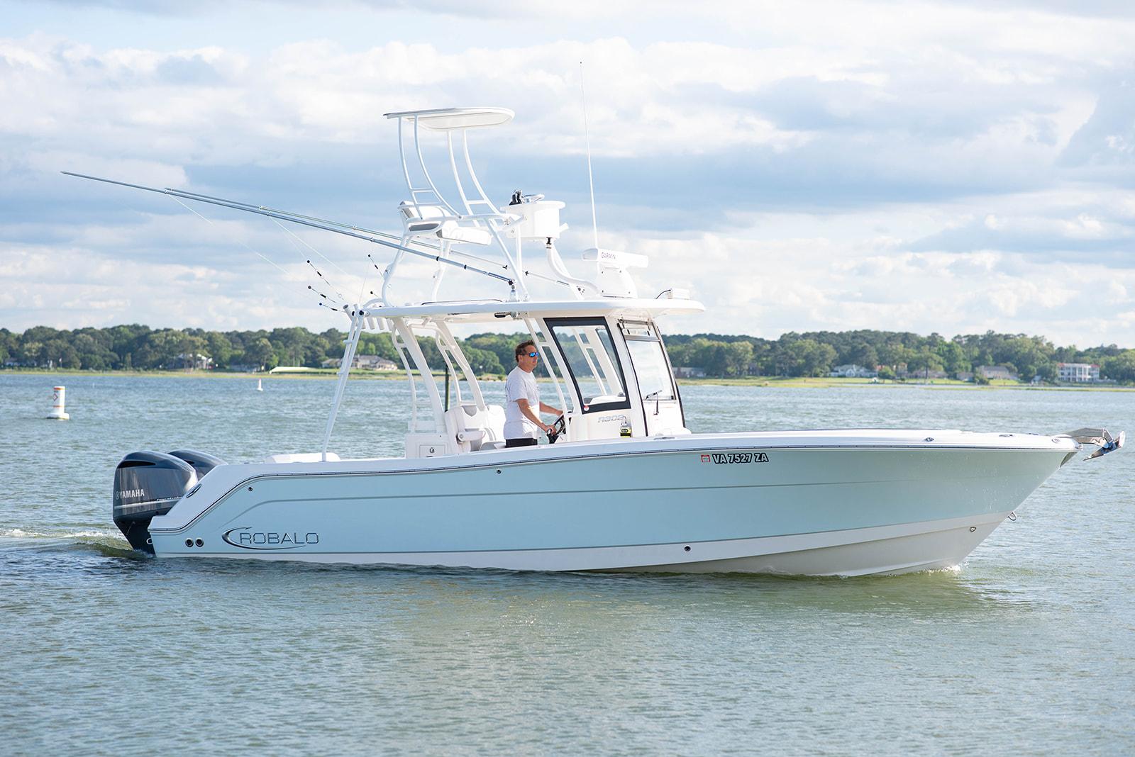 2020 Robalo R302 CC Center Console for sale - YachtWorld