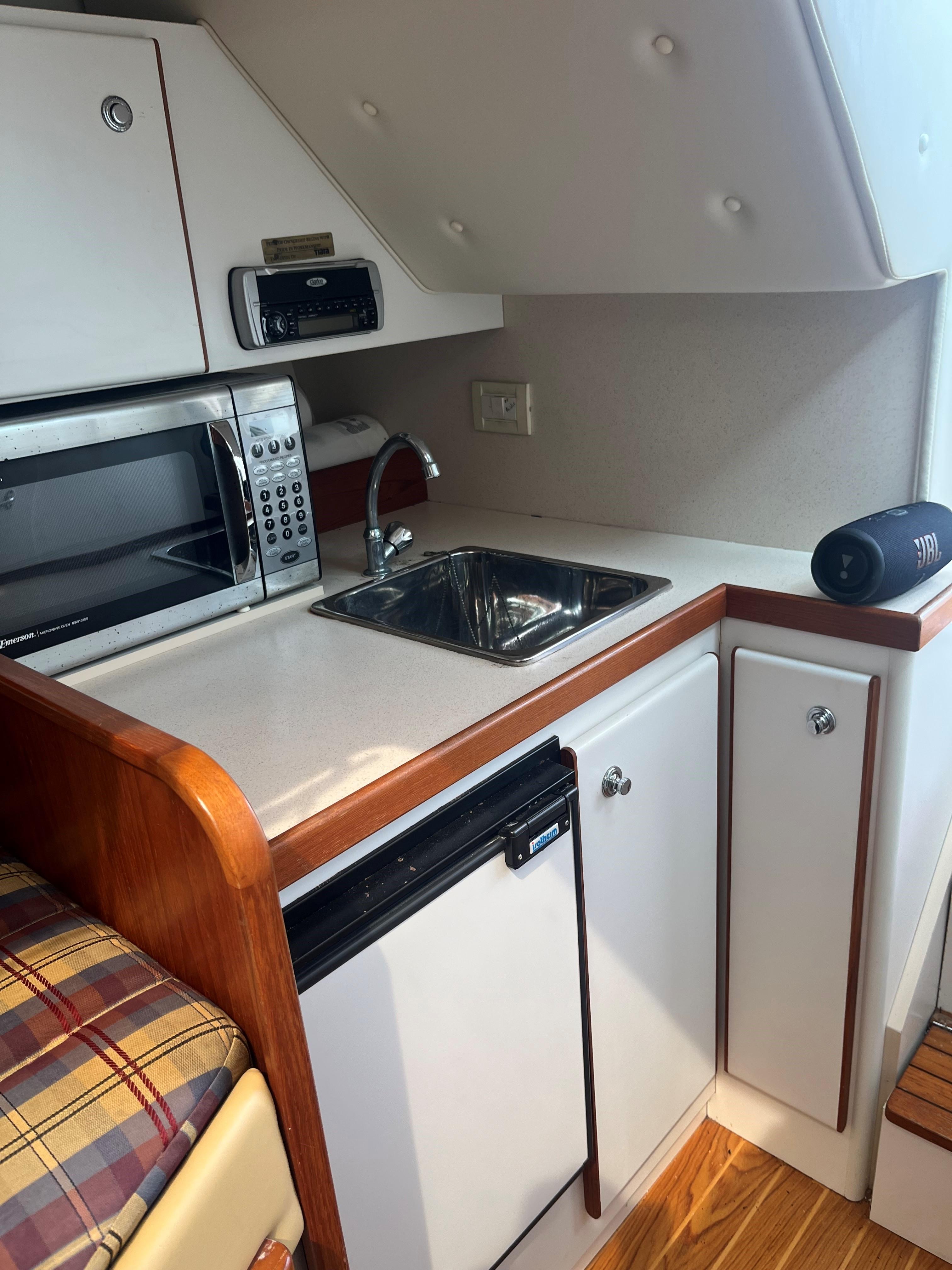 2004 Tiara Yachts 2900 Coronet Sports Cruiser for sale - YachtWorld