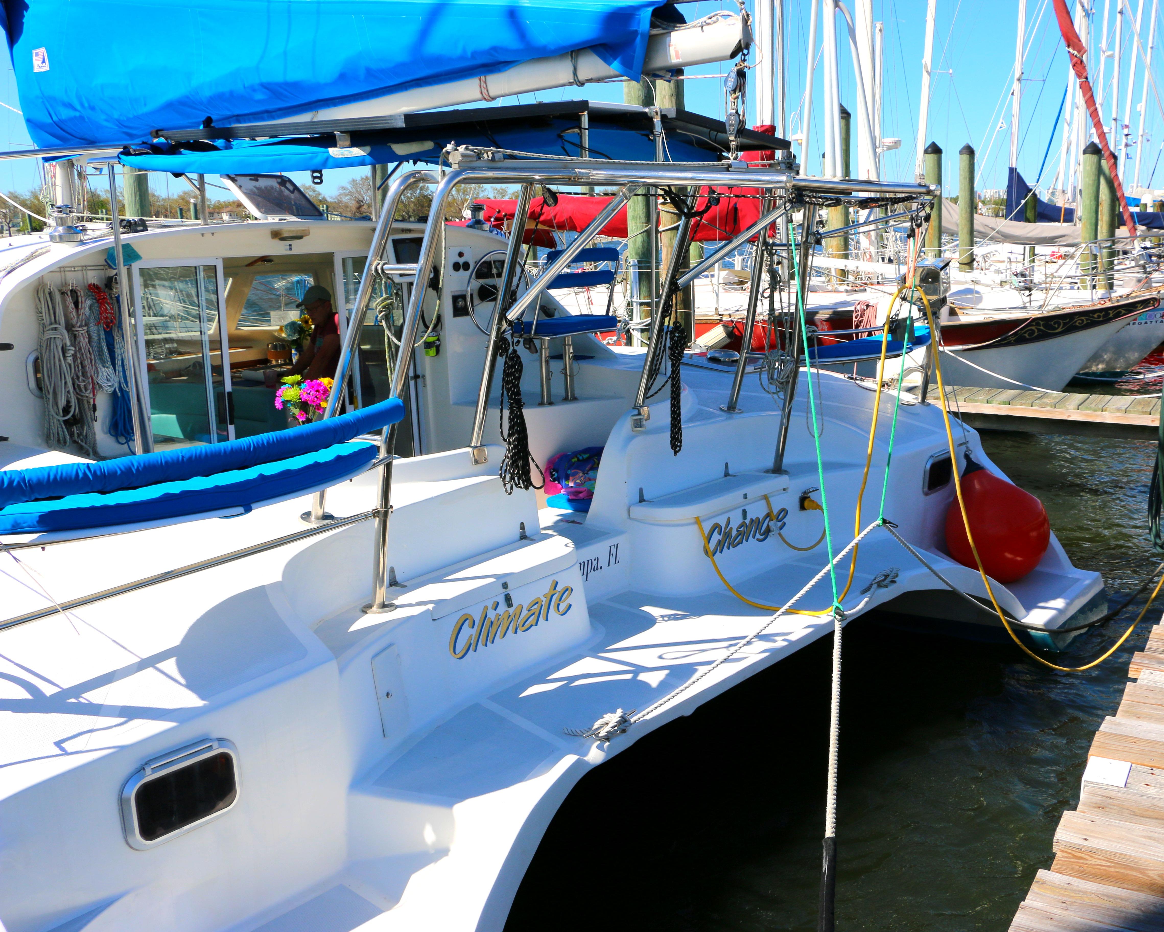 2004 Wildcat 350 Catamaran for sale - YachtWorld
