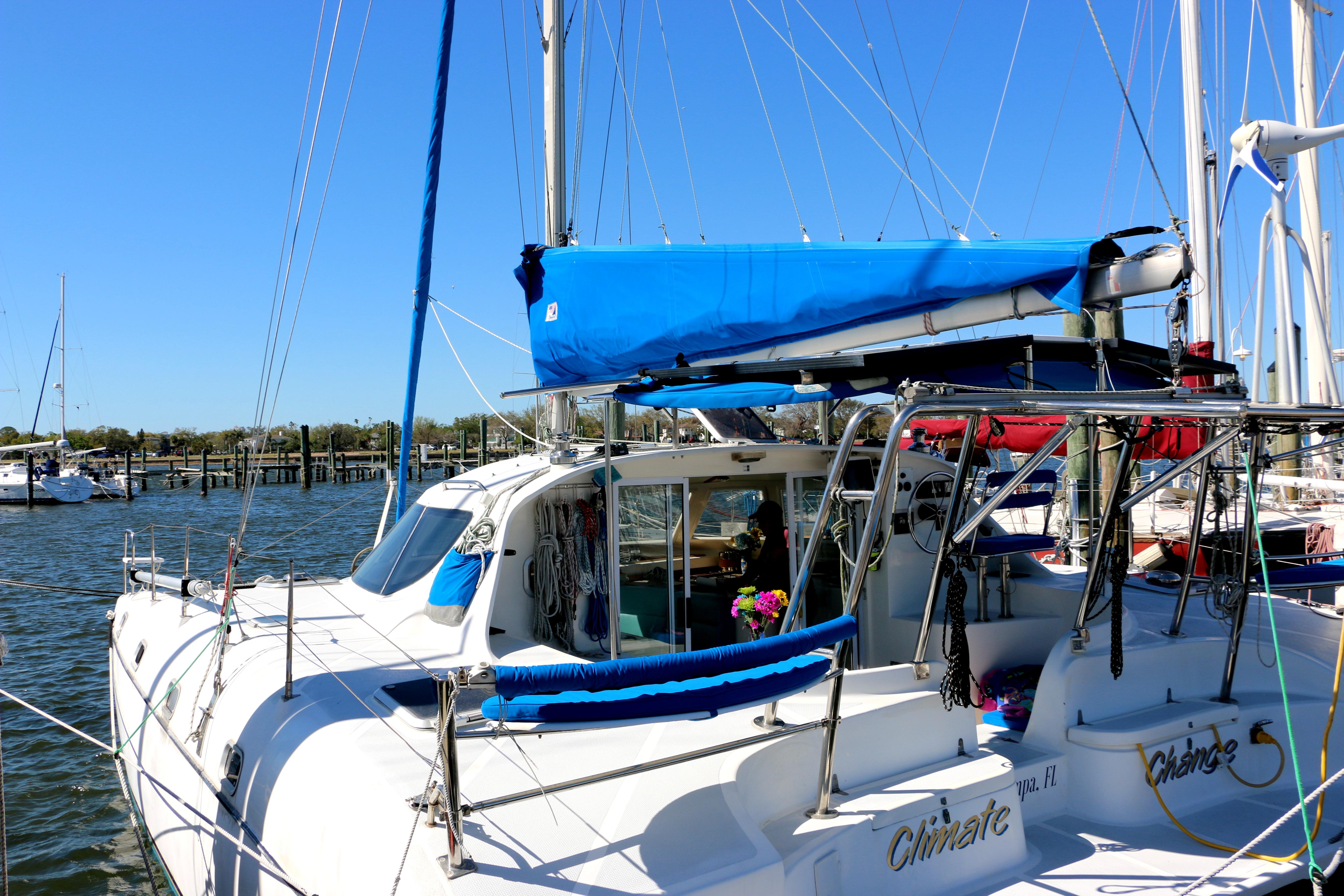 2004 Wildcat 350 Catamaran for sale - YachtWorld