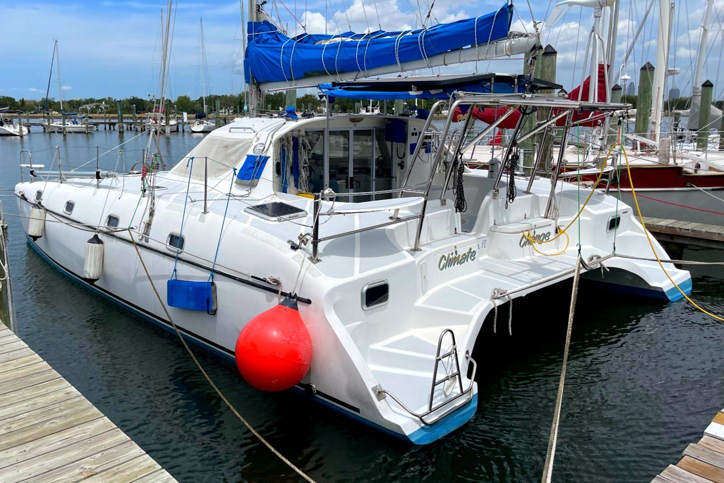 2004 Wildcat 350 Catamaran for sale - YachtWorld